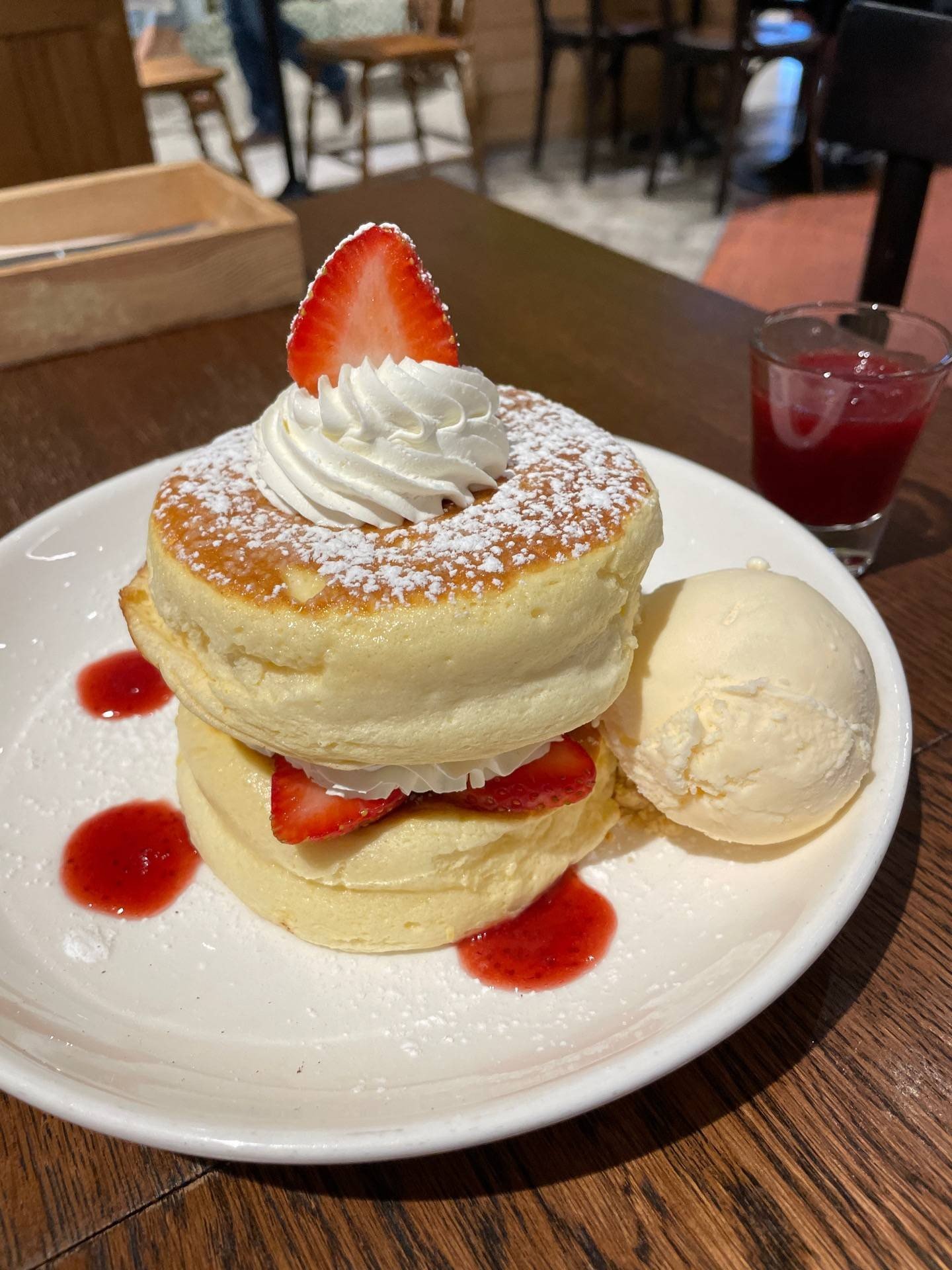 รีวิว Pancake Cafe เซ็นทรัลเวิลด์ - แพนเค้กแบบนุ่มๆ~ 🥞