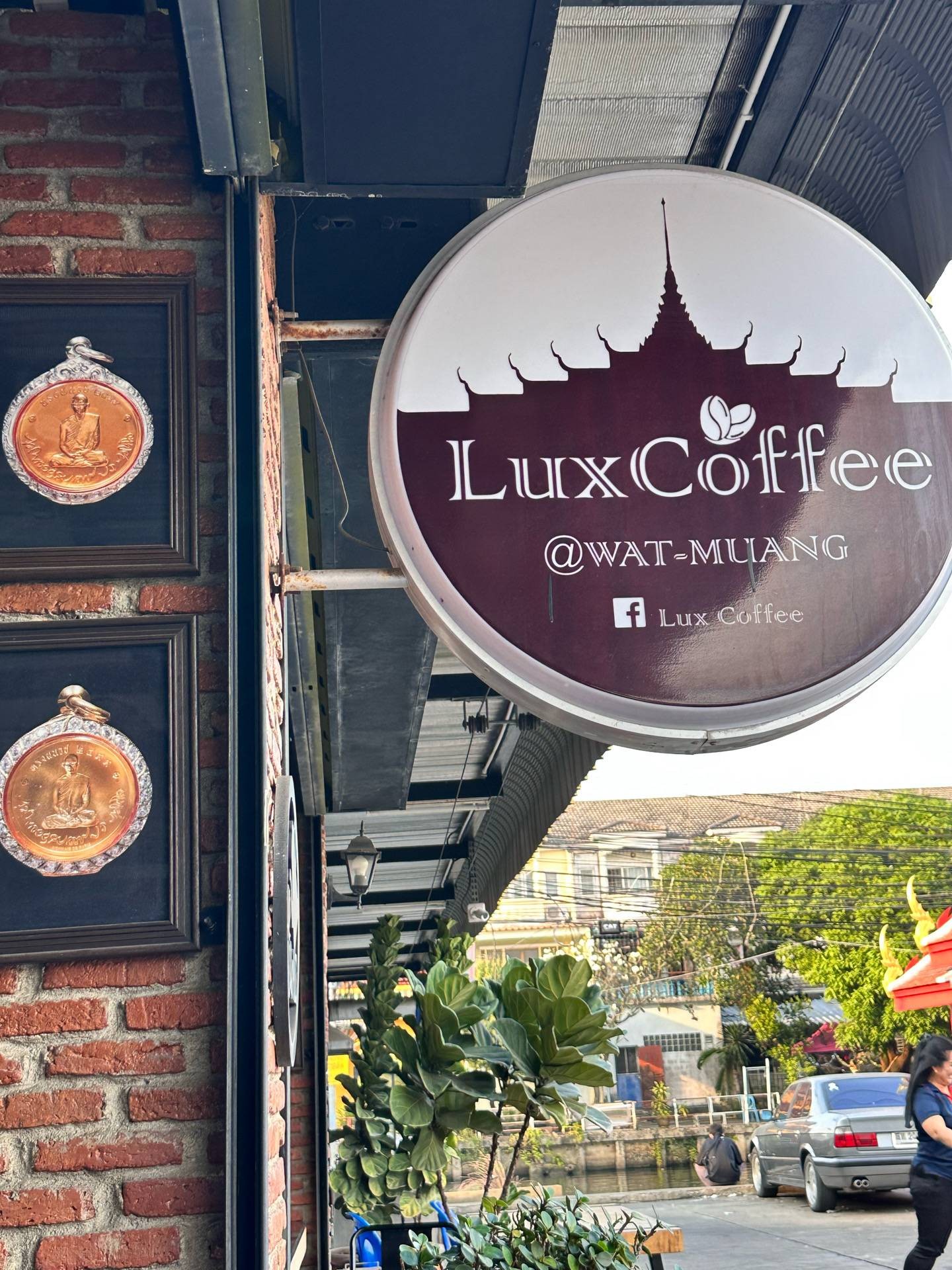 รีวิว Lux coffee wat-muang เพชรเกษม63 - ร้านกาแฟคุณภาพในวัดม่วง