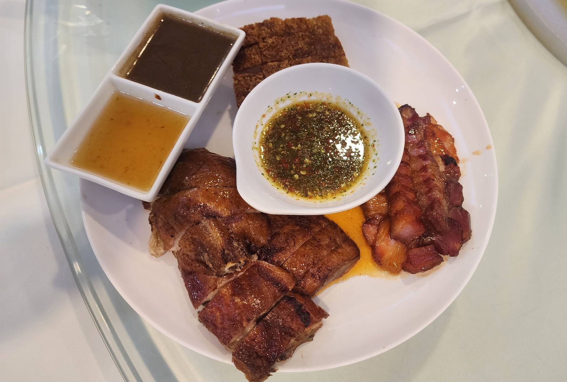 สามกษัตริย์ เป็ดย่าง หมูแดง ร้าน ภัตตาคารเฮงซุ่น Heng Shun Restaurant ...