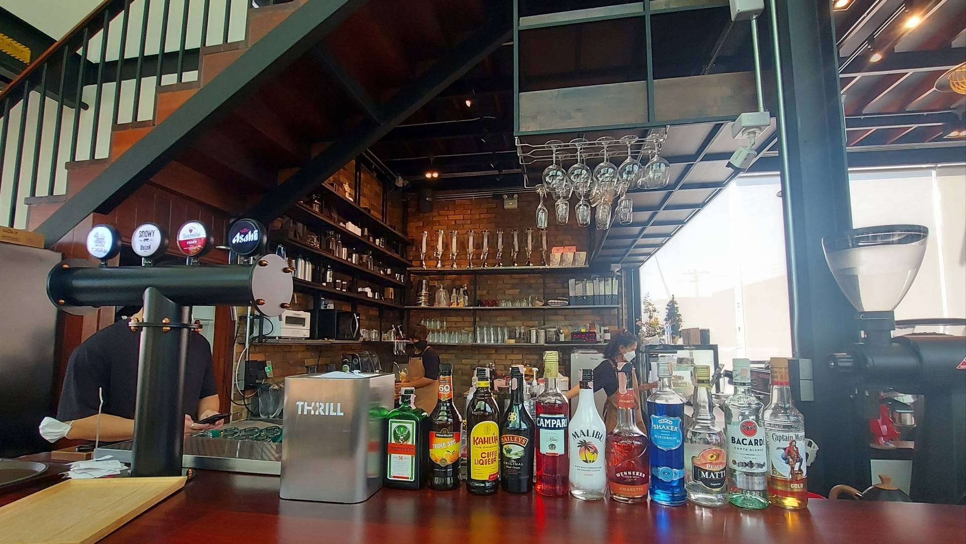 รูป 360 Hours Cafe & Bar