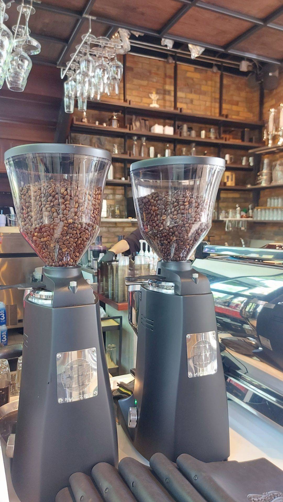 รูป 360 Hours Cafe & Bar