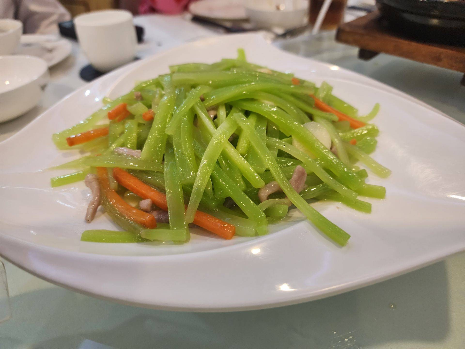 莴笋炒猪肉 สลัดต้นผัดหมู ร้าน ภัตตาคารเฮงซุ่น Heng Shun Restaurant - Wongnai