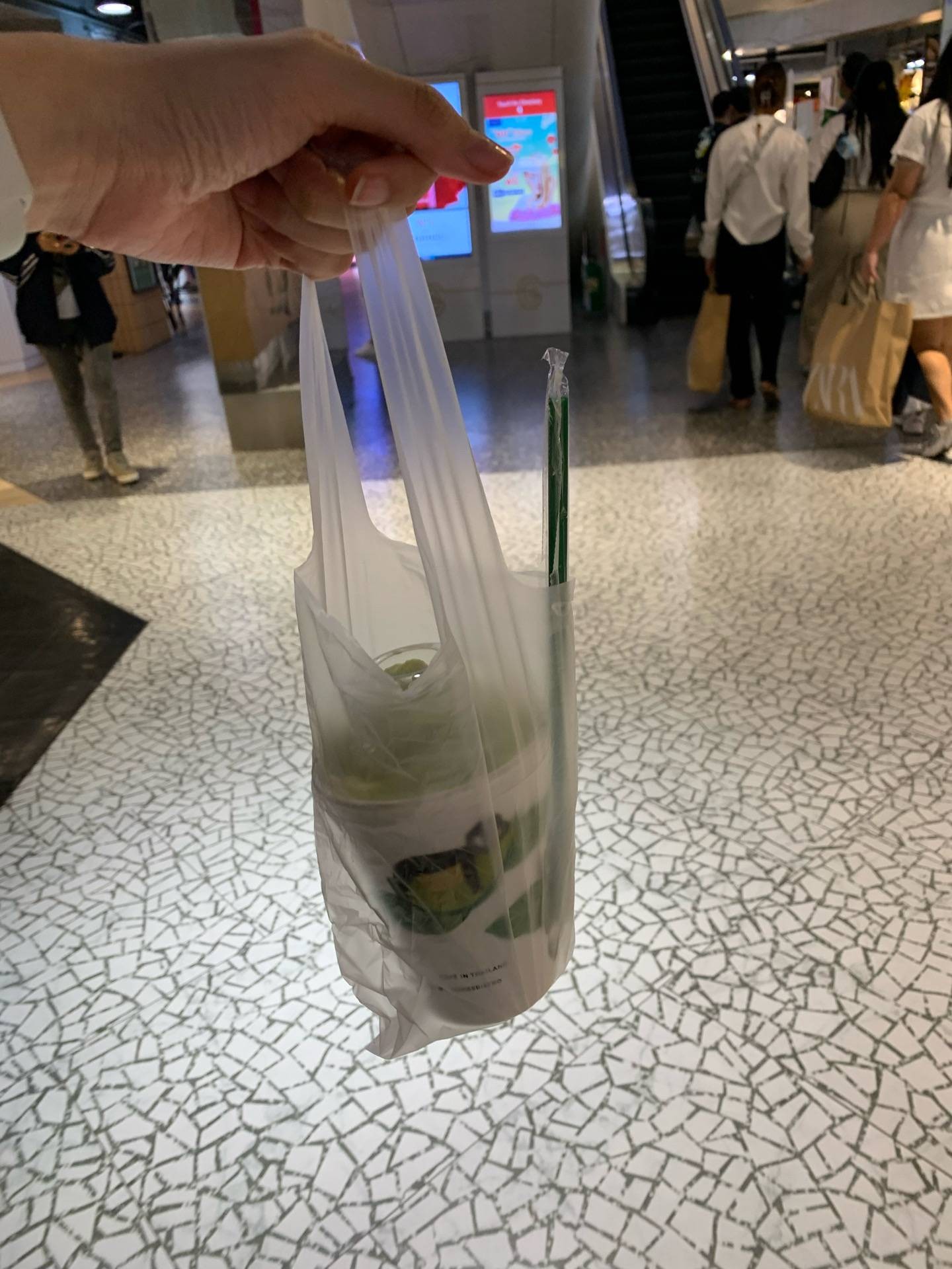 รีวิว The Hass Bistro : LP เซ็นทรัลลาดพร้าว ชั้น G - รสชาติมันๆ ดีต่อ ...