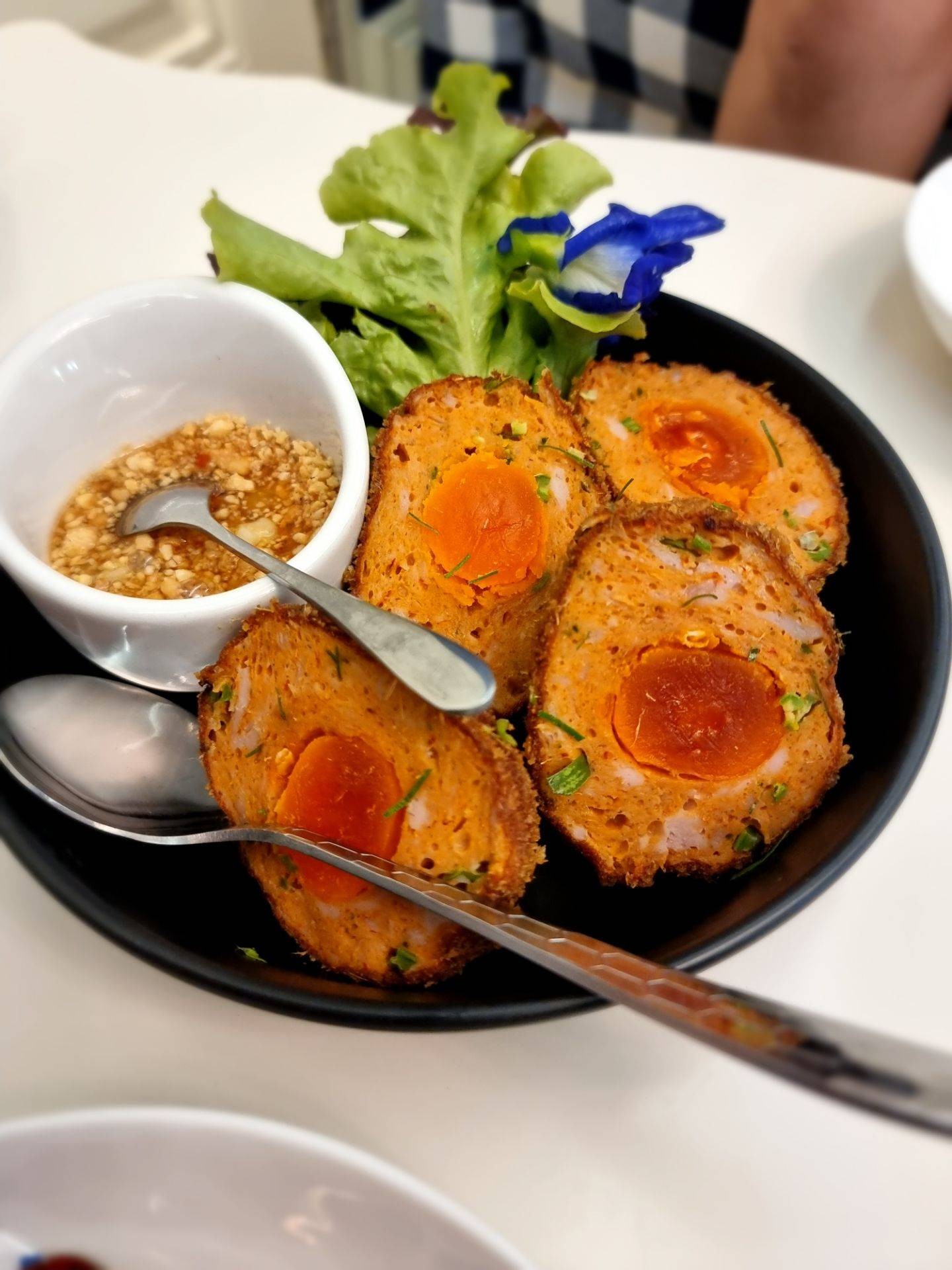 รีวิว Deva Manor Cafe - เหมือนกินในวัง รสชาติกลางๆ ราคาเอาเรื่อง😅