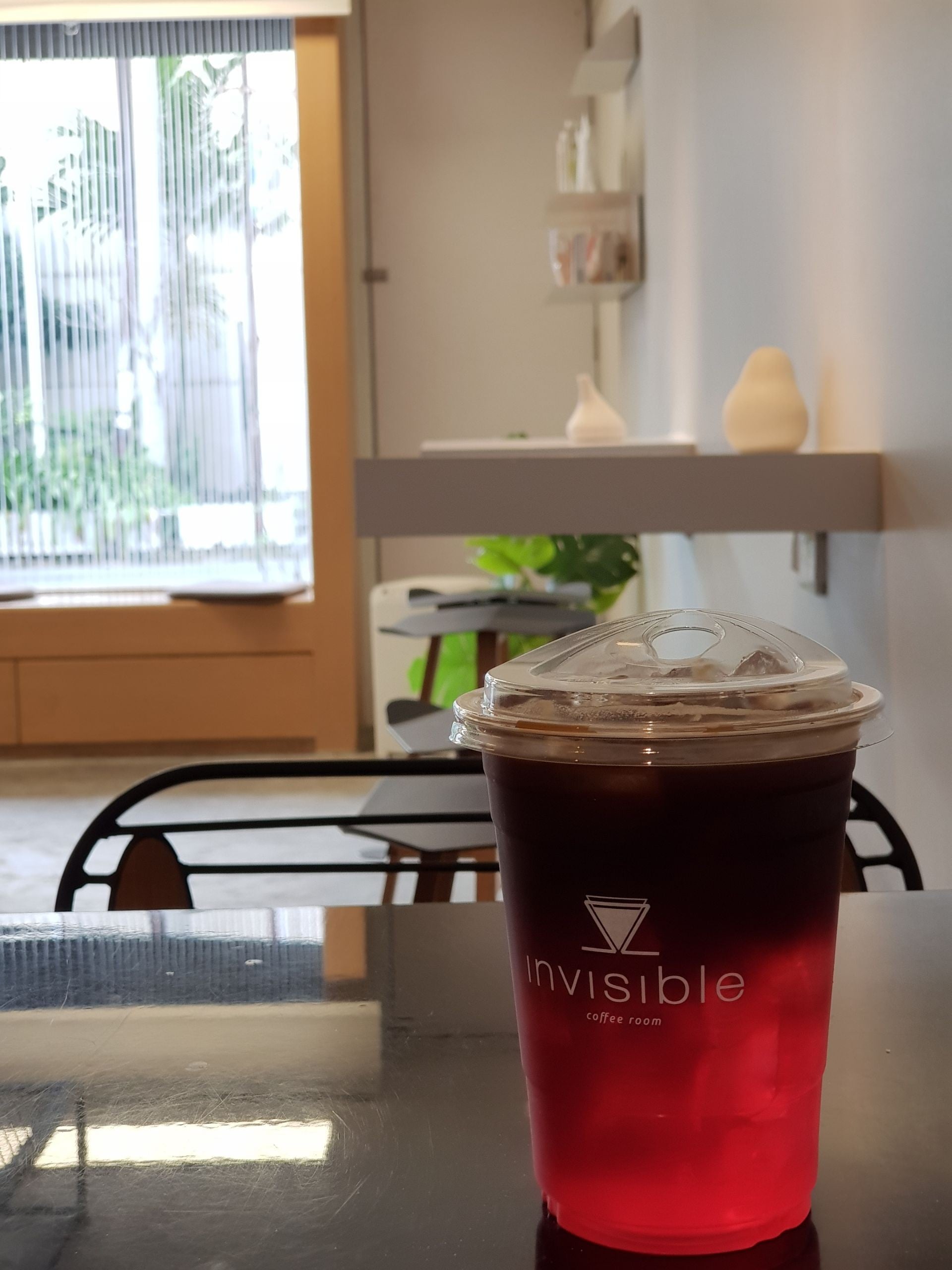 รีวิว Invisible coffee room - กาแฟ specialty ร้านเล็ก ไม่ไกลจาก bts อโศก