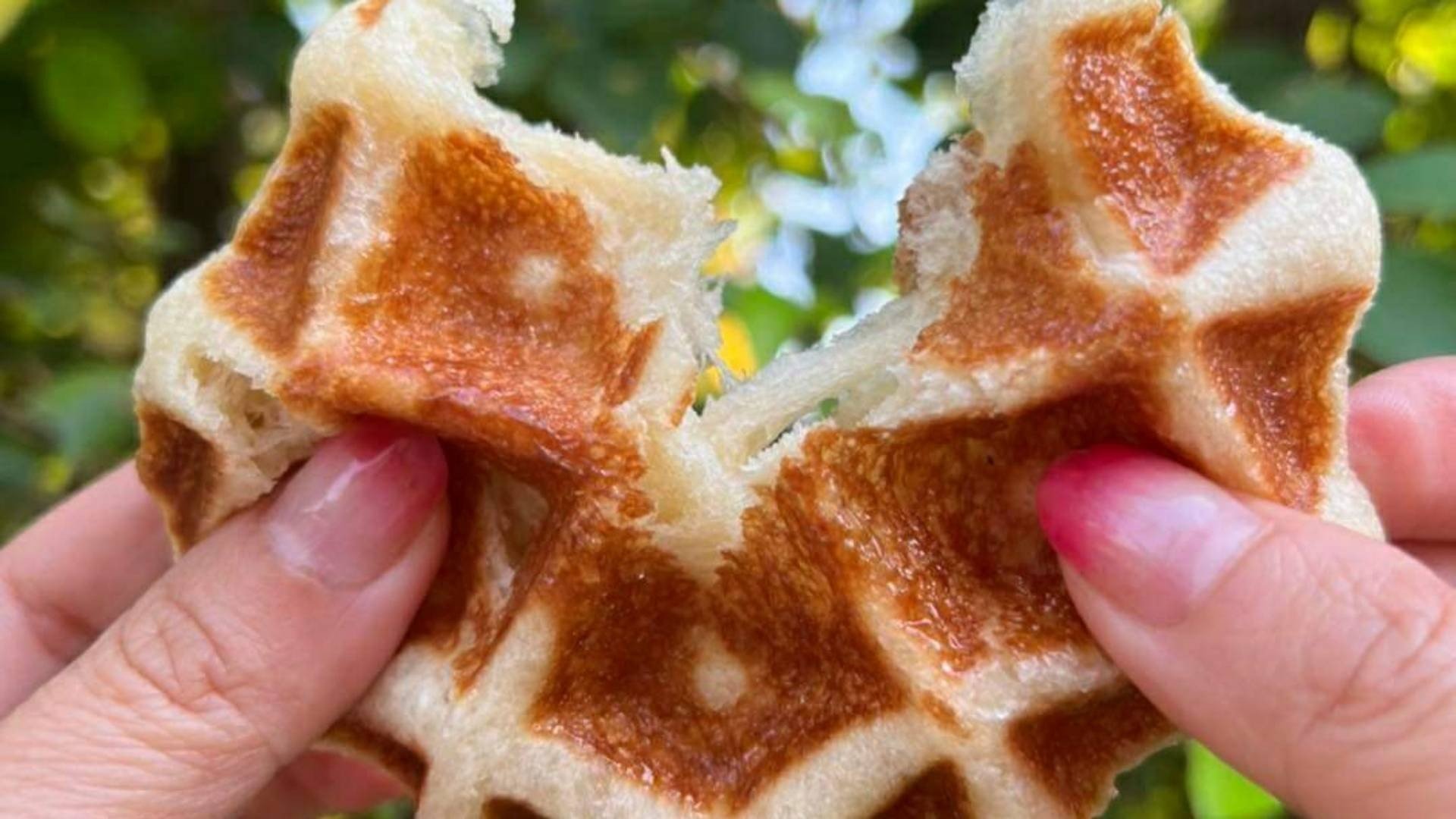 วาฟเฟิล & เมี่ยง Waffle hug by คุณนุ้ย ตลาดเขตบางขุนเทียน ตลาดเขตบางขุน ...