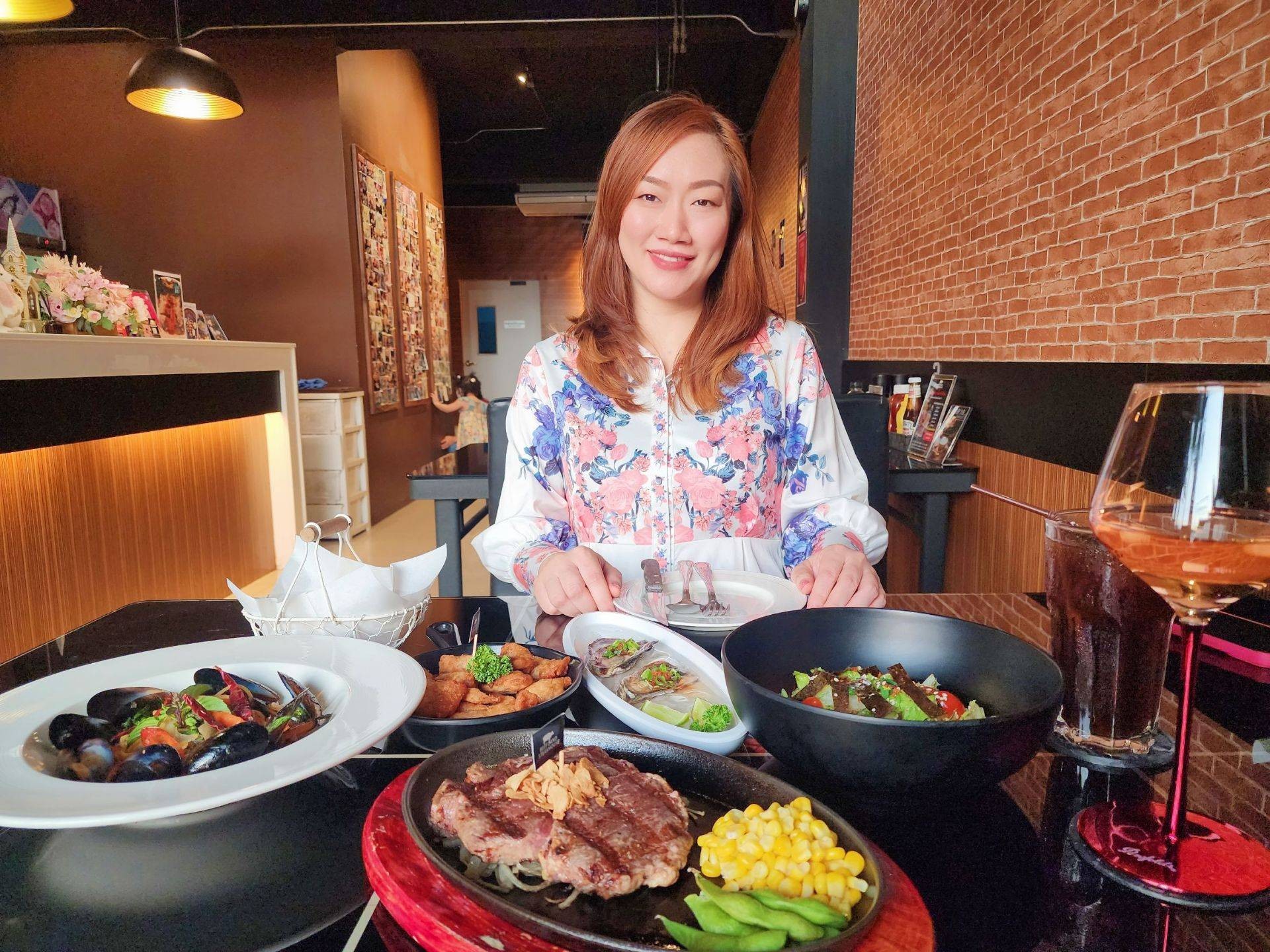 รูป Beef Land Steakhouse