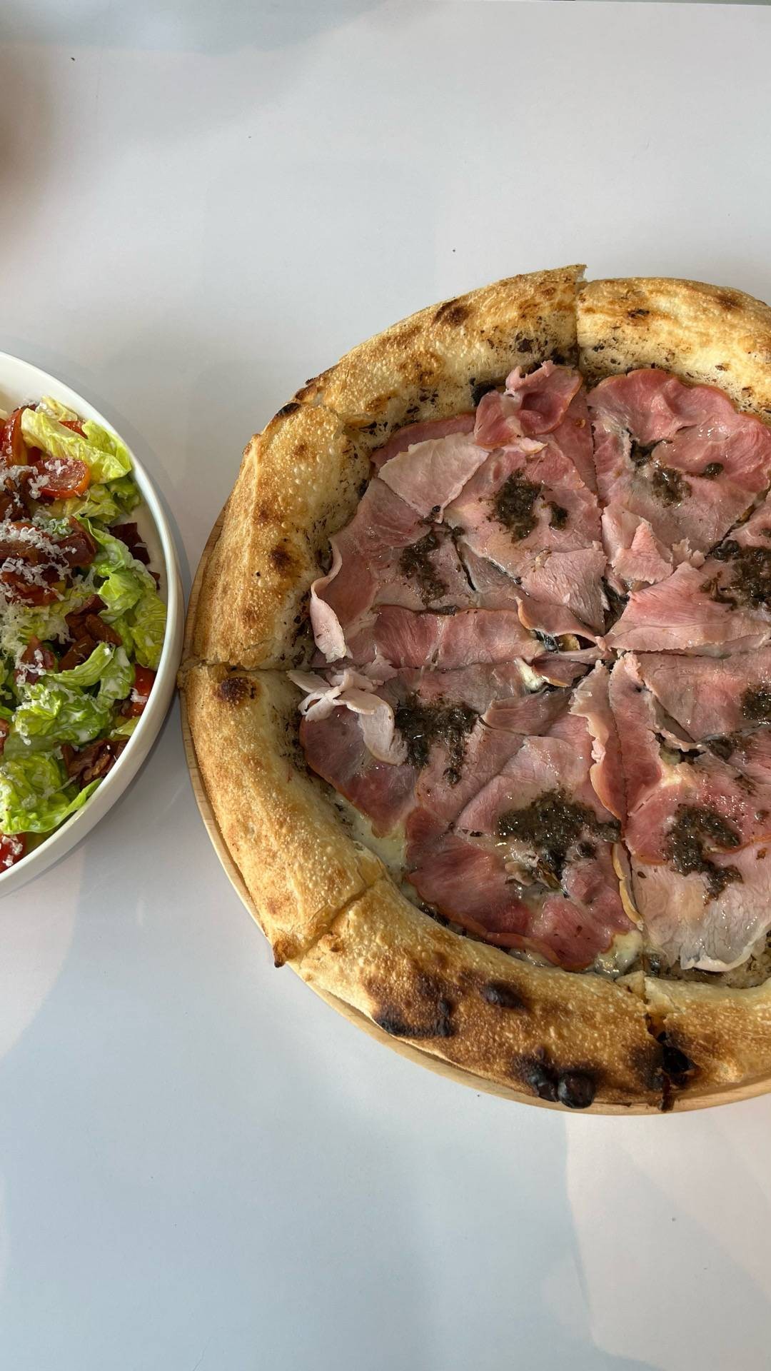 รีวิว Ronin pizza ลาดพร้าว 18 - เมนูที่สั่งมาคือ ham truffle คือถูกใจ ...