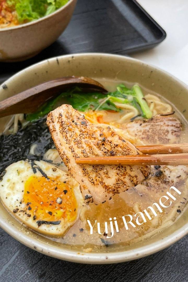 รีวิว Yuji Ramen Public Market Central Chidlom - ราเมนซุปกระดูกปลาชื่อ ...