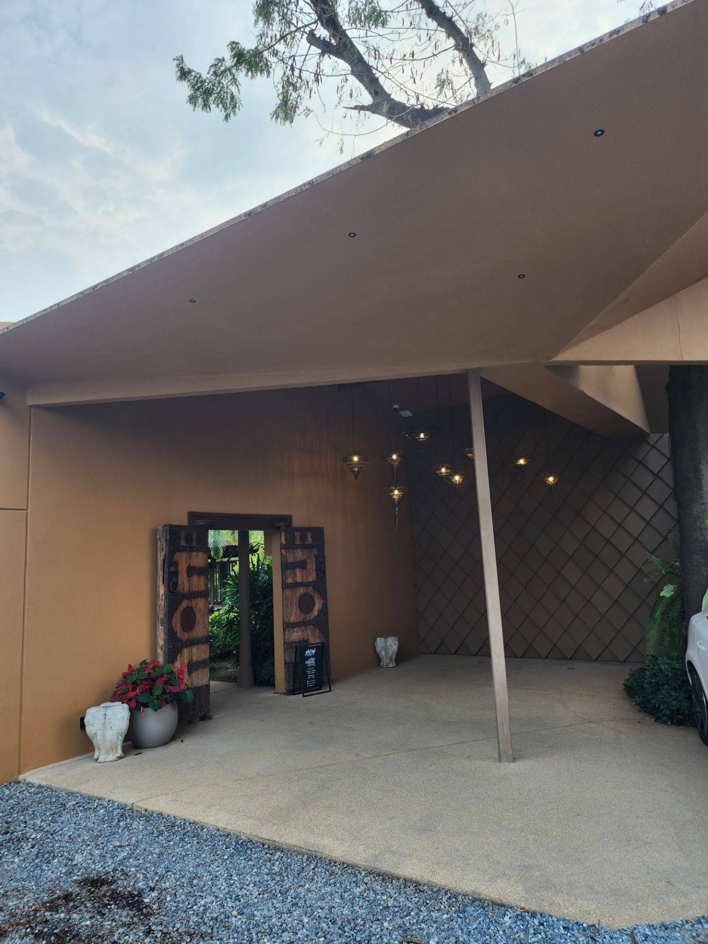 รีวิว Syama Ayudhya - ร้านกว้าง กาแฟคุณภาพ เสียดายไม่มีอาหาร - Wongnai