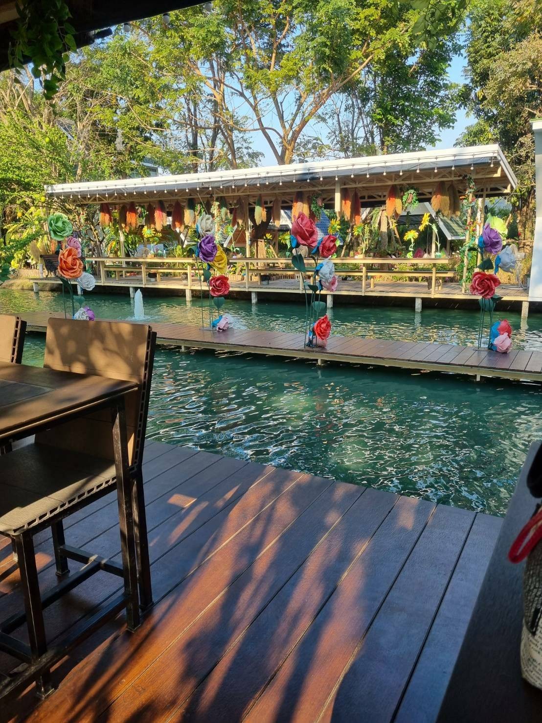 รีวิว Tamarind Cafe & Bristo@donwai - สระเขียวสวยดี สีสรรสดมาก 4.5 ดาว