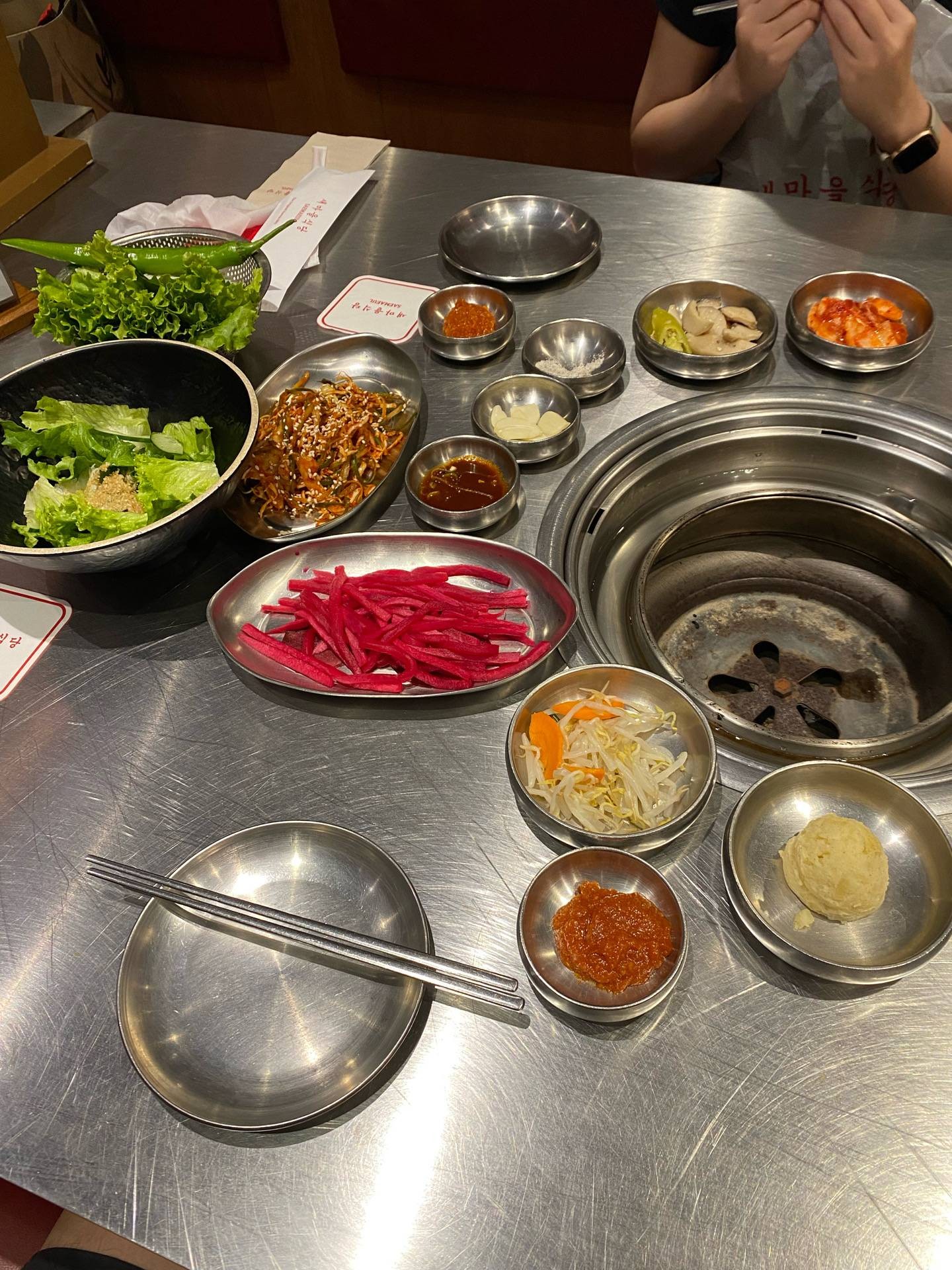 รีวิว Saemaeul Central World - บริการดี คอหมูอร่อยครับ - Wongnai