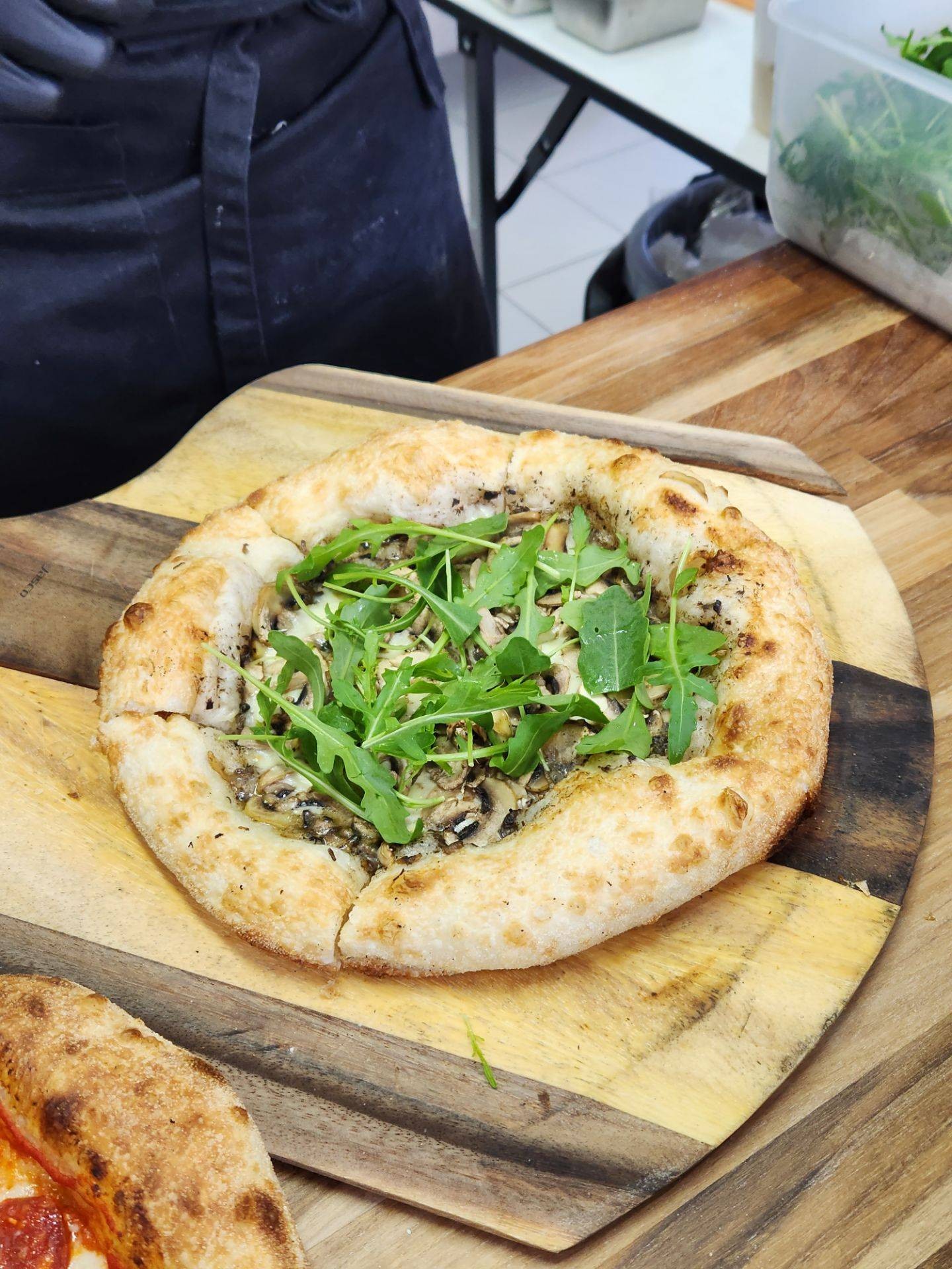 รูป Ronin pizza (โรนินพิซซ่า) สุขุมวิท 34 Ronin pizza สุขุมวิท 34