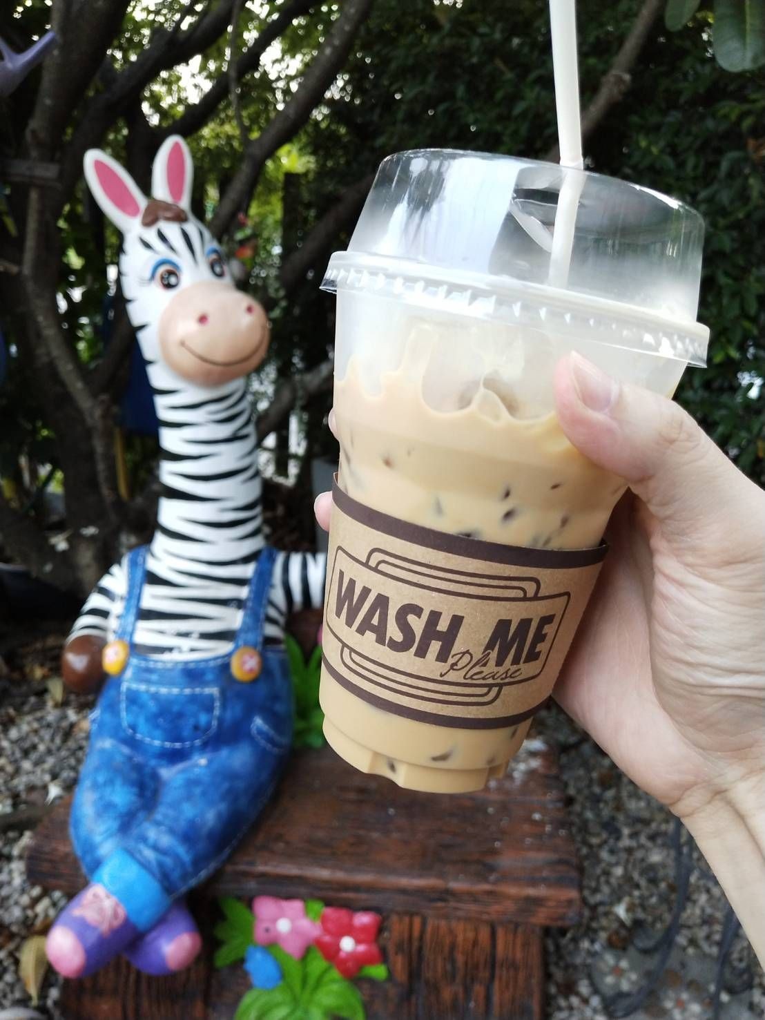 รีวิว Wash me please - Wash me Please !! 🚙 คาร์แคร์ & คาเฟ่ ☕ หลังห้าง ...