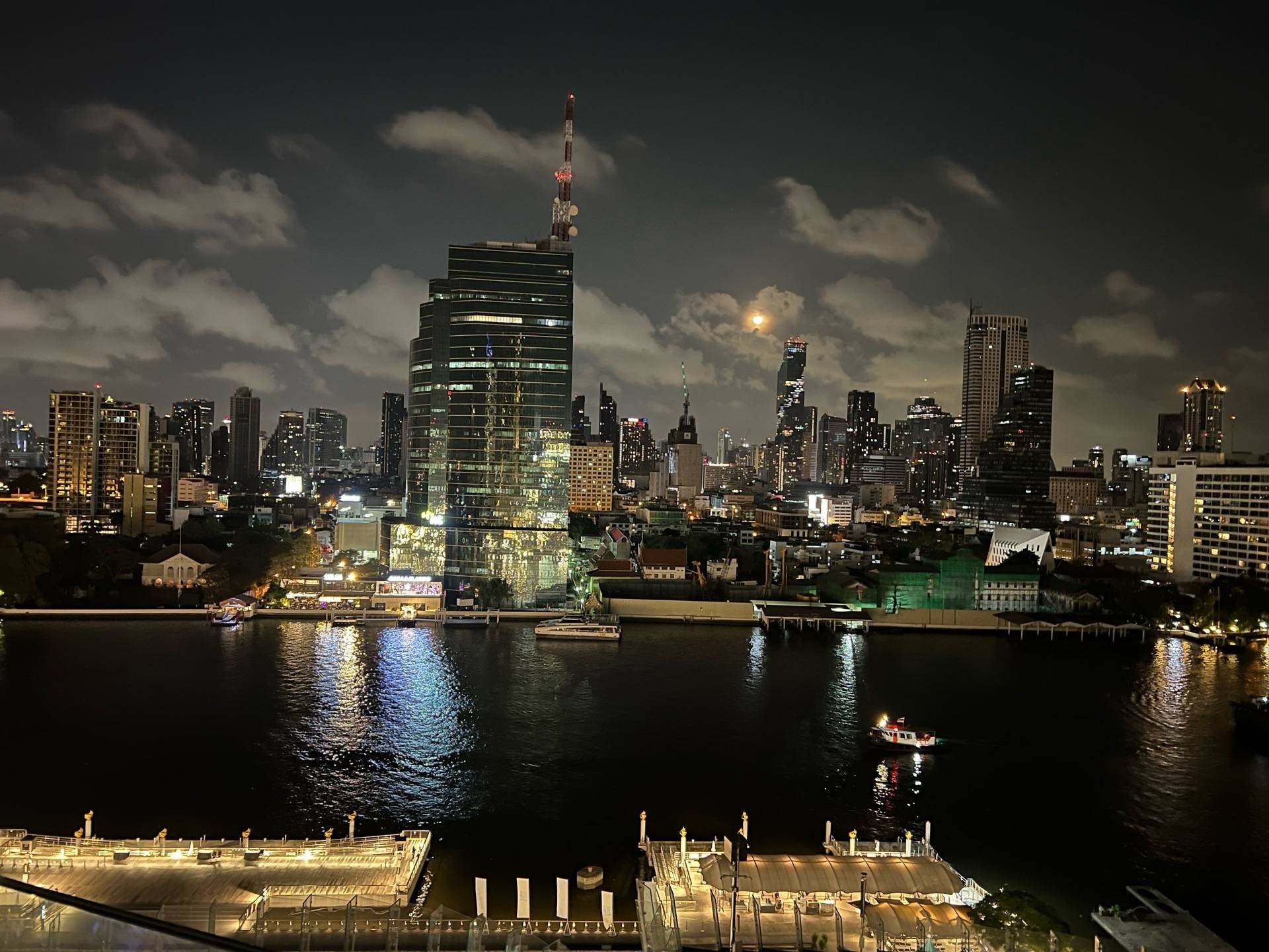 รีวิว Fallabella River Front - วิวสวยมาก เห็นแม่น้ำเจ้าพระยากว้างๆ