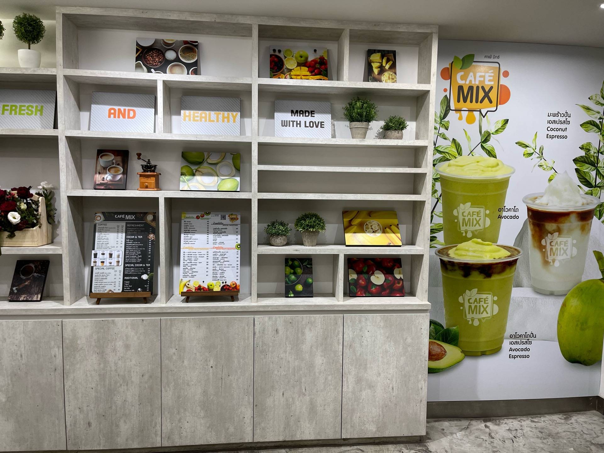 รีวิว Cafe Mix - มีทั้งกาแฟและสมูทตี้ - Wongnai
