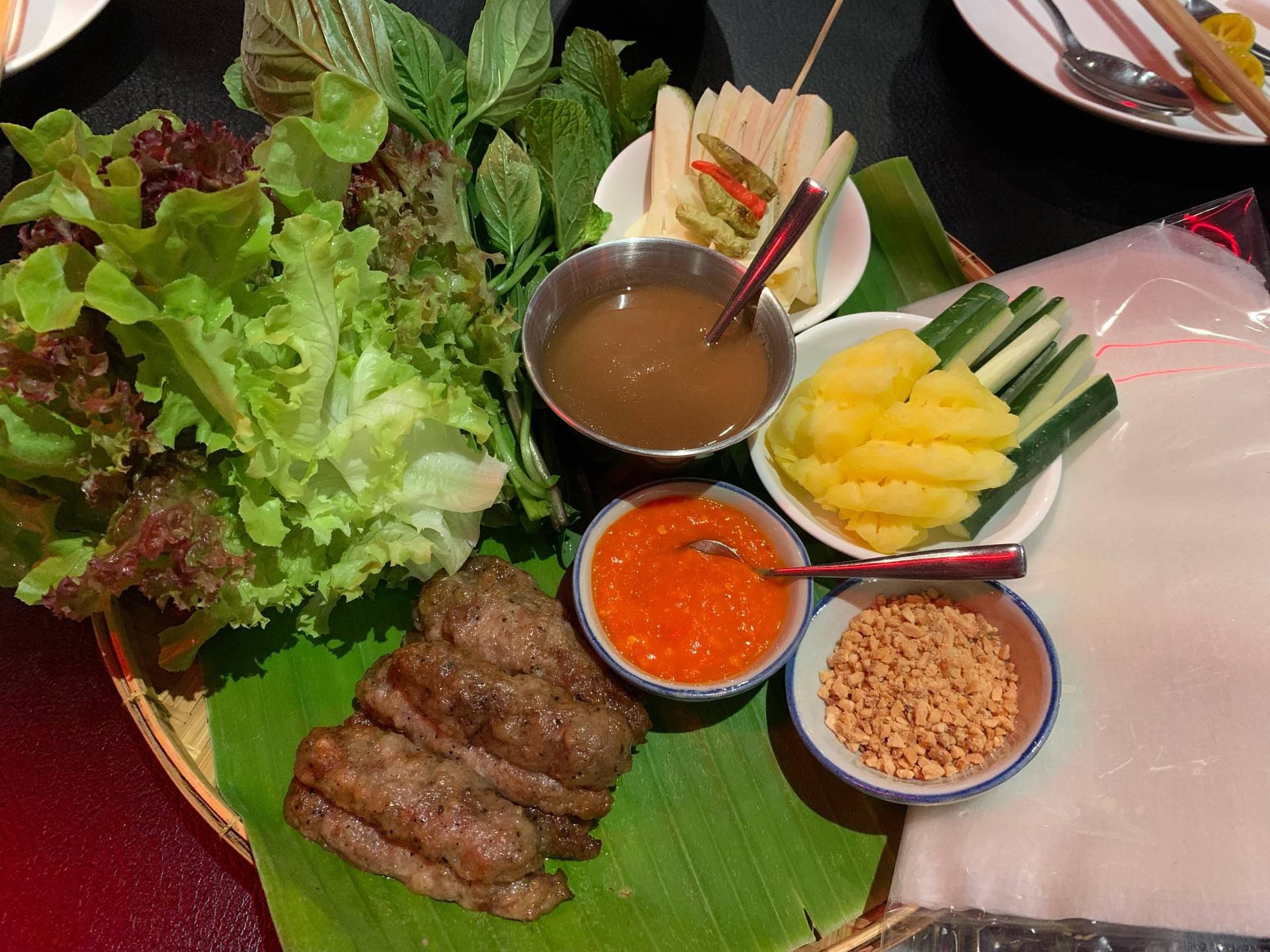 รีวิว Yuenan นางเลิ้ง - ร้านเวียดนามสวยและอร่อย