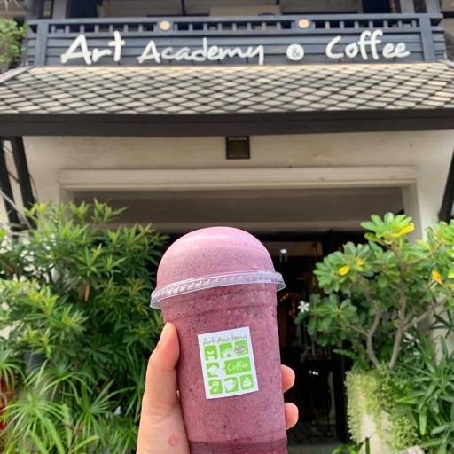 รีวิว Art Academy & Coffee - เครื่องดื่มอร่อยเลยครับ ร้านบรรยากาศดีนั่งสบายมาก ส่วนเค้กปรับปรุง ...