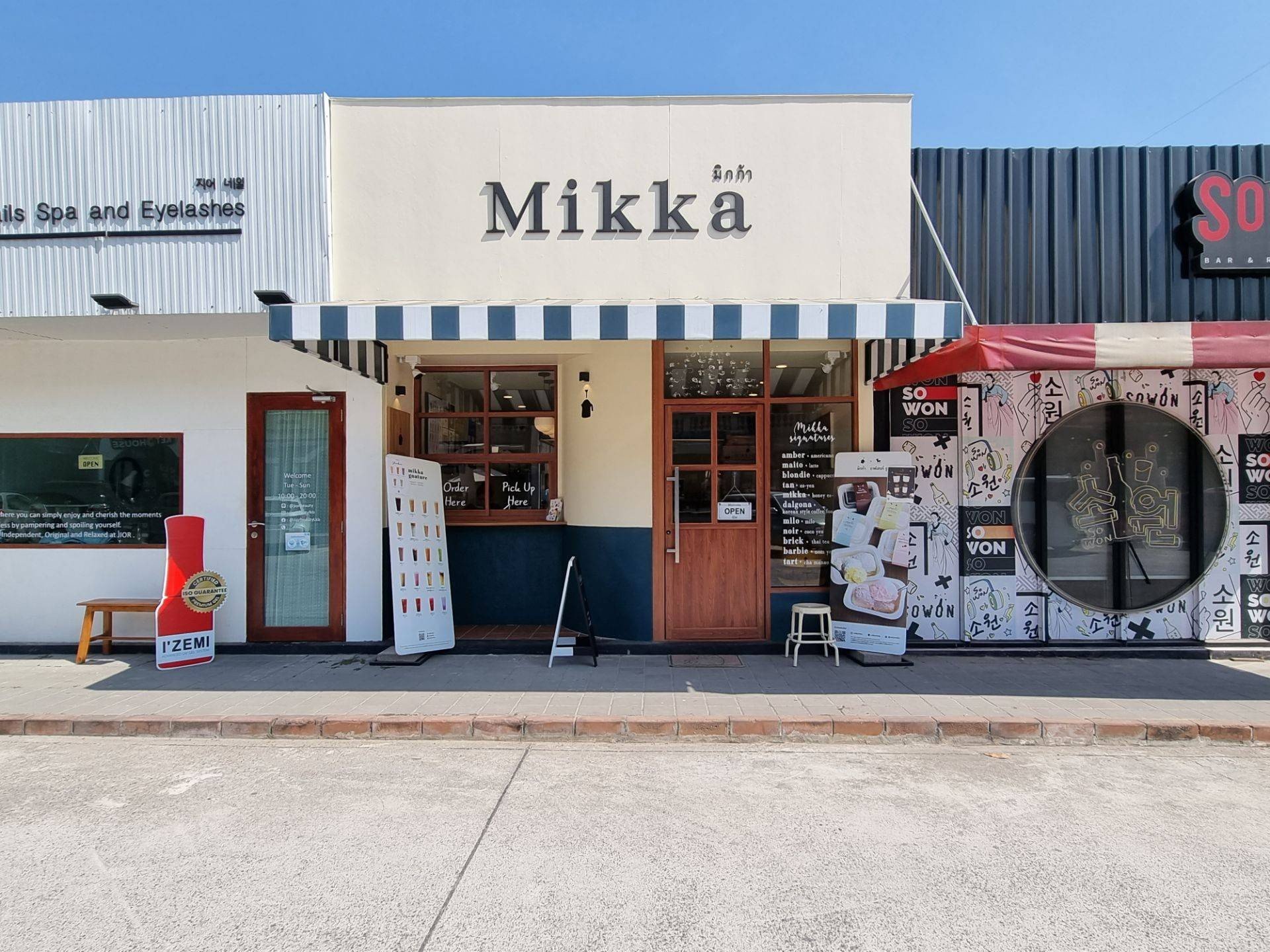 รีวิว Mikka Café & Bakery ดิ โอโซน แอร์พอร์ต - ชอบขนมปังเนยโสด แต่รอบ ...