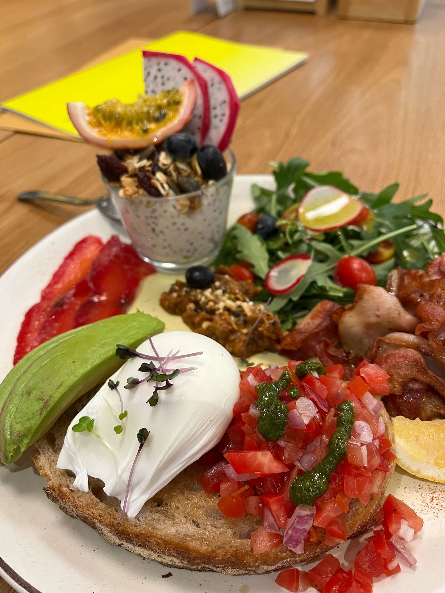 รูป Yellow Lane Cafe Ari