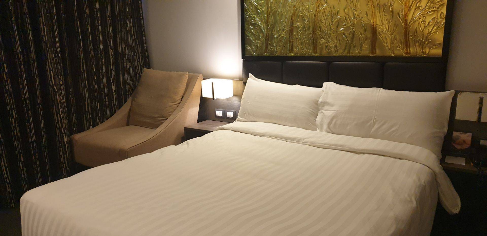 รีวิว De Mandarin Nova Express Pattaya - ห้องพักราคาดี สาย3 พัทยา