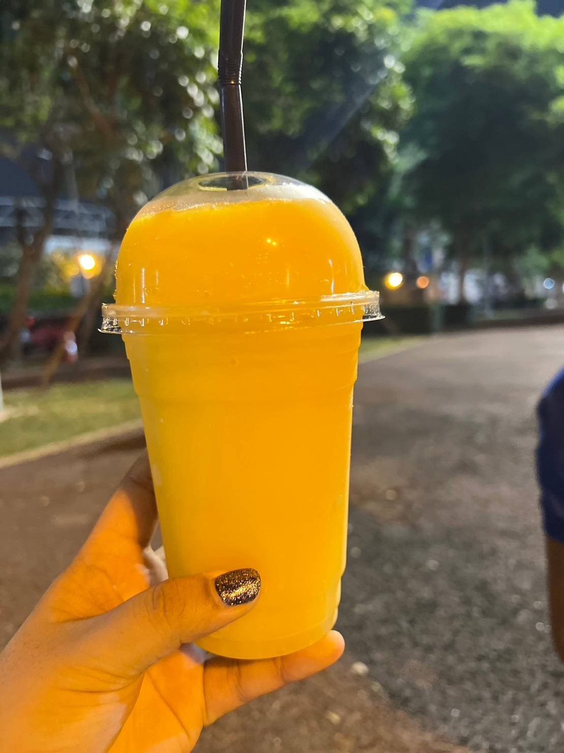 รีวิว Berry Me Smoothie & Healthy ตลาดนัด กกท.