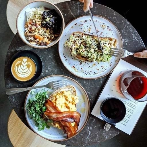 ร้าน Break & Brunch เชียงราย | รีวิวร้านอาหาร - Wongnai