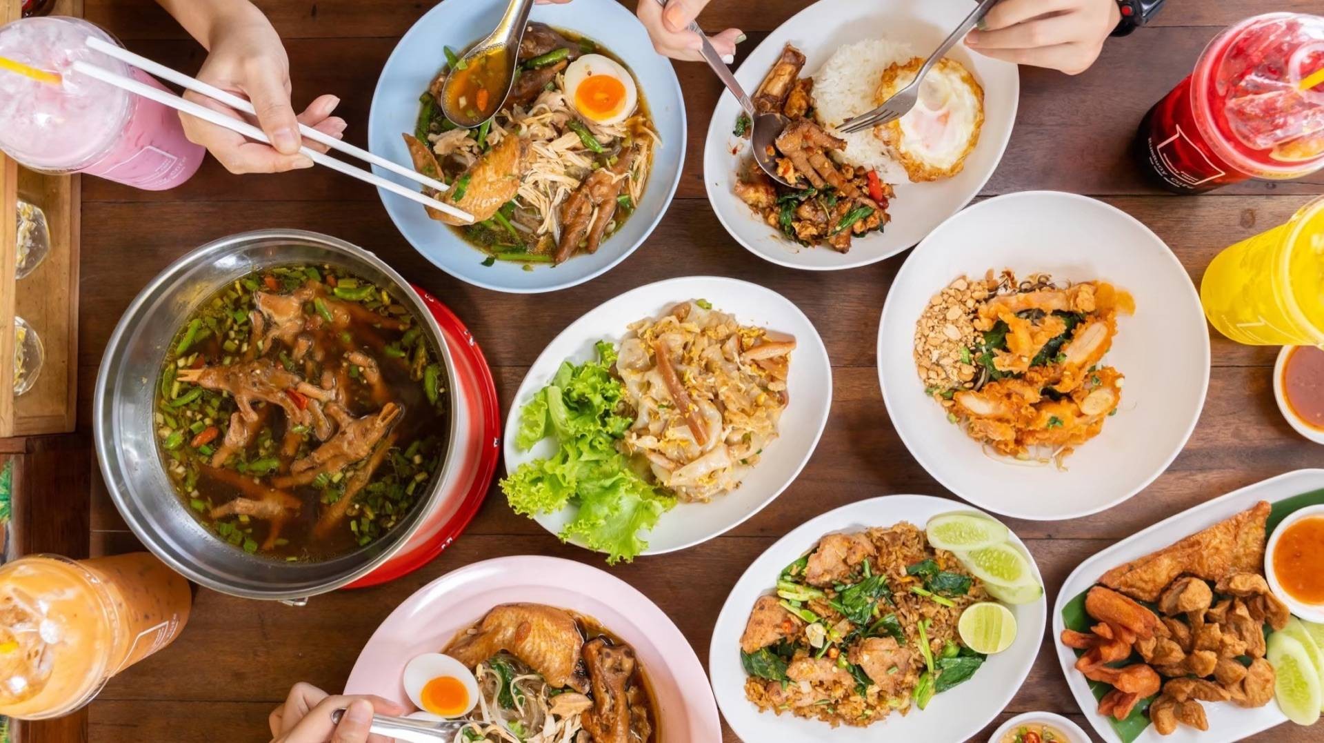 รุ่มรวยก๋วยเตี๋ยวไก่ สาขาปั๊ม PT Max Park ศาลายา - สั่งอาหารเดลิเวอรี ...
