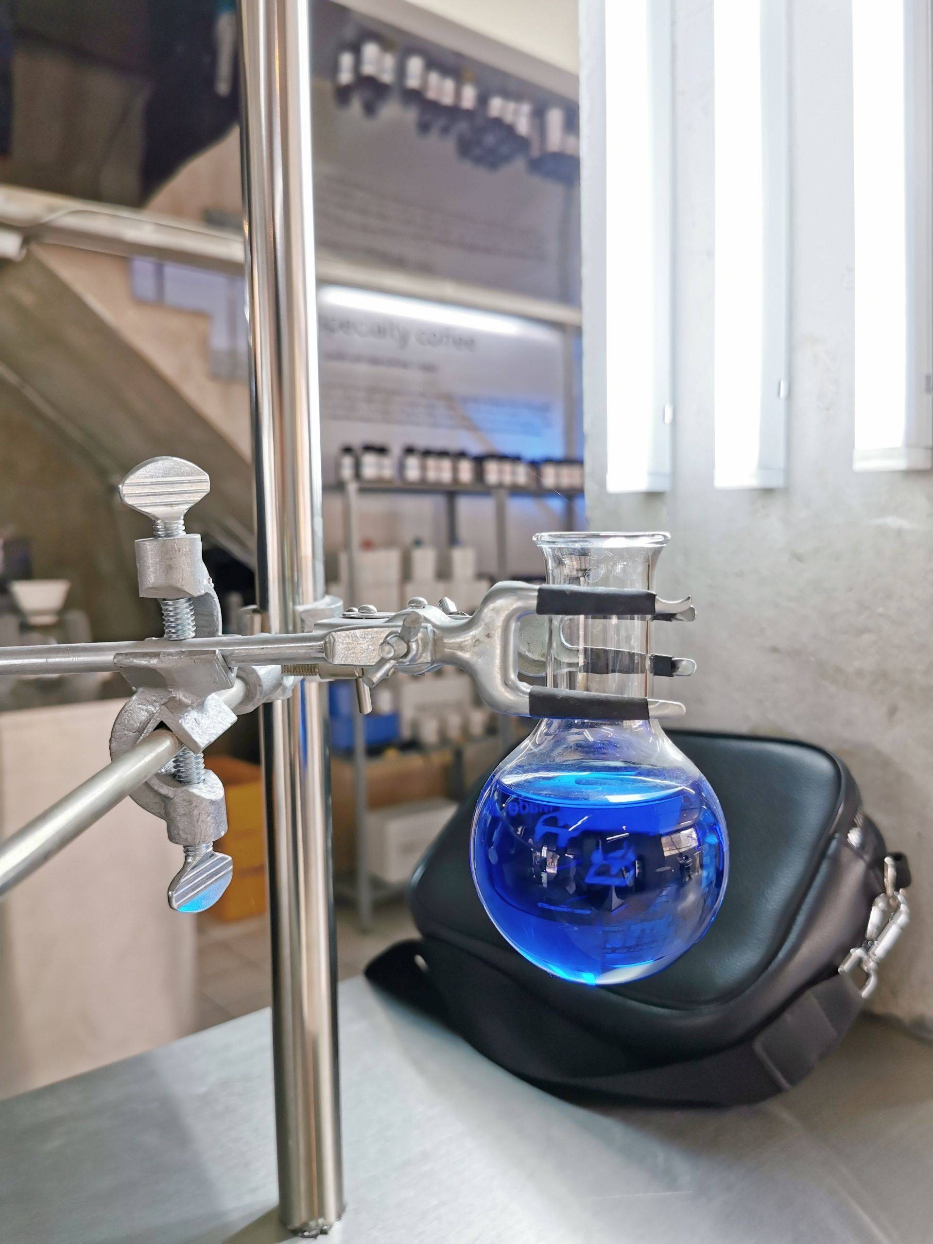 รูป POUR OVER LAB SPECIALTY COFFEE เพชรเกษม