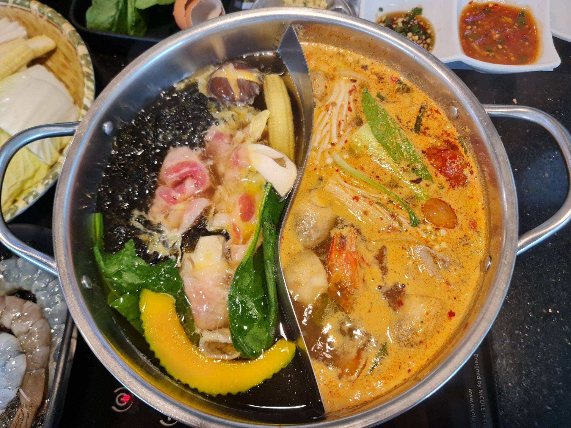 รีวิว SHABUGU SHABUGU - ชาบูอร่อยของสดสะอาดราคาไม่แพง