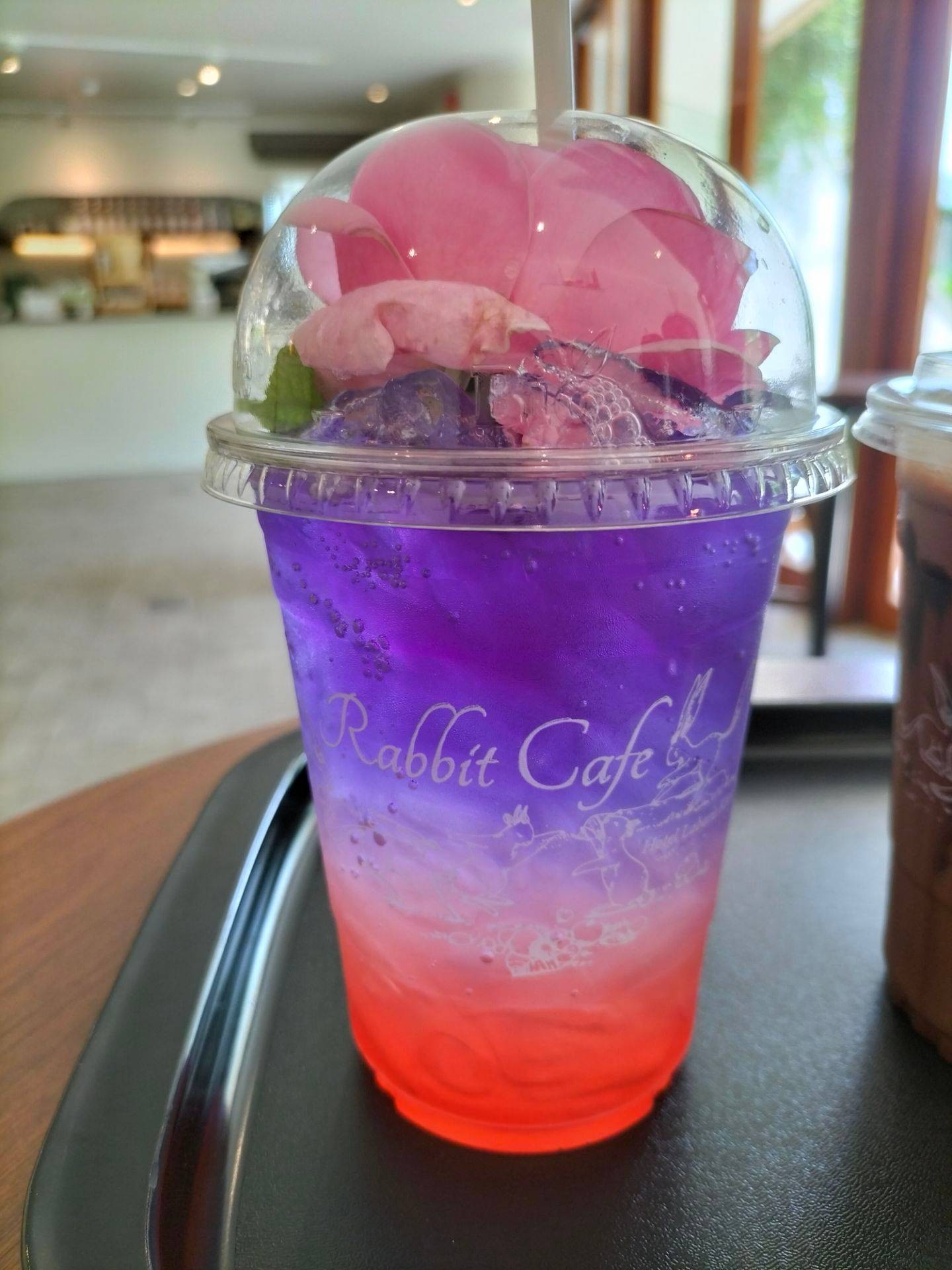 รีวิว Rabbit Cafe by Hotel Labaris - ตัวคาเฟ่อยู่ในโรงแรม labaris khoyai