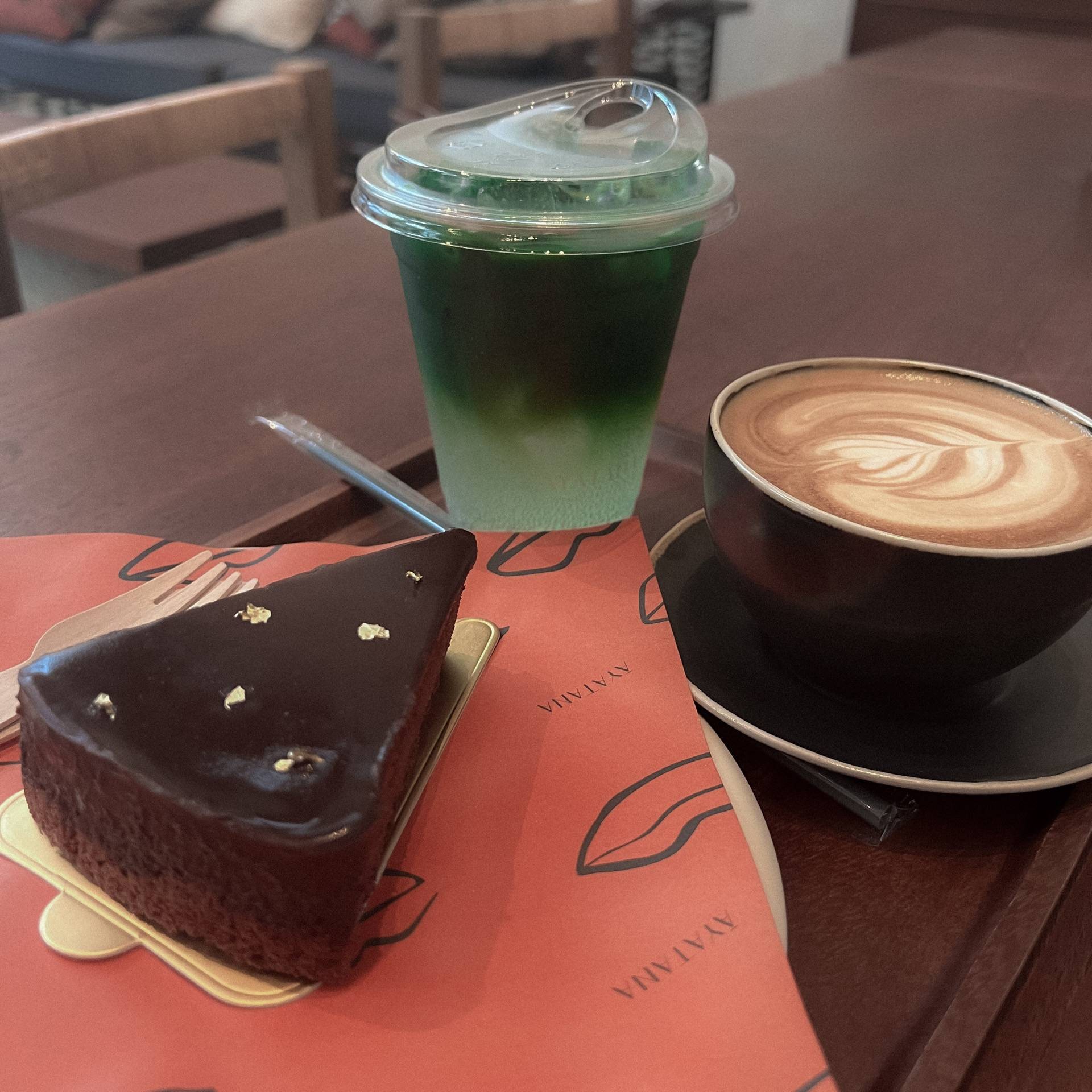 รีวิว AYATANA.cafe - Ayatana คาเฟ่บรรยากาศอบอุ่น - Wongnai