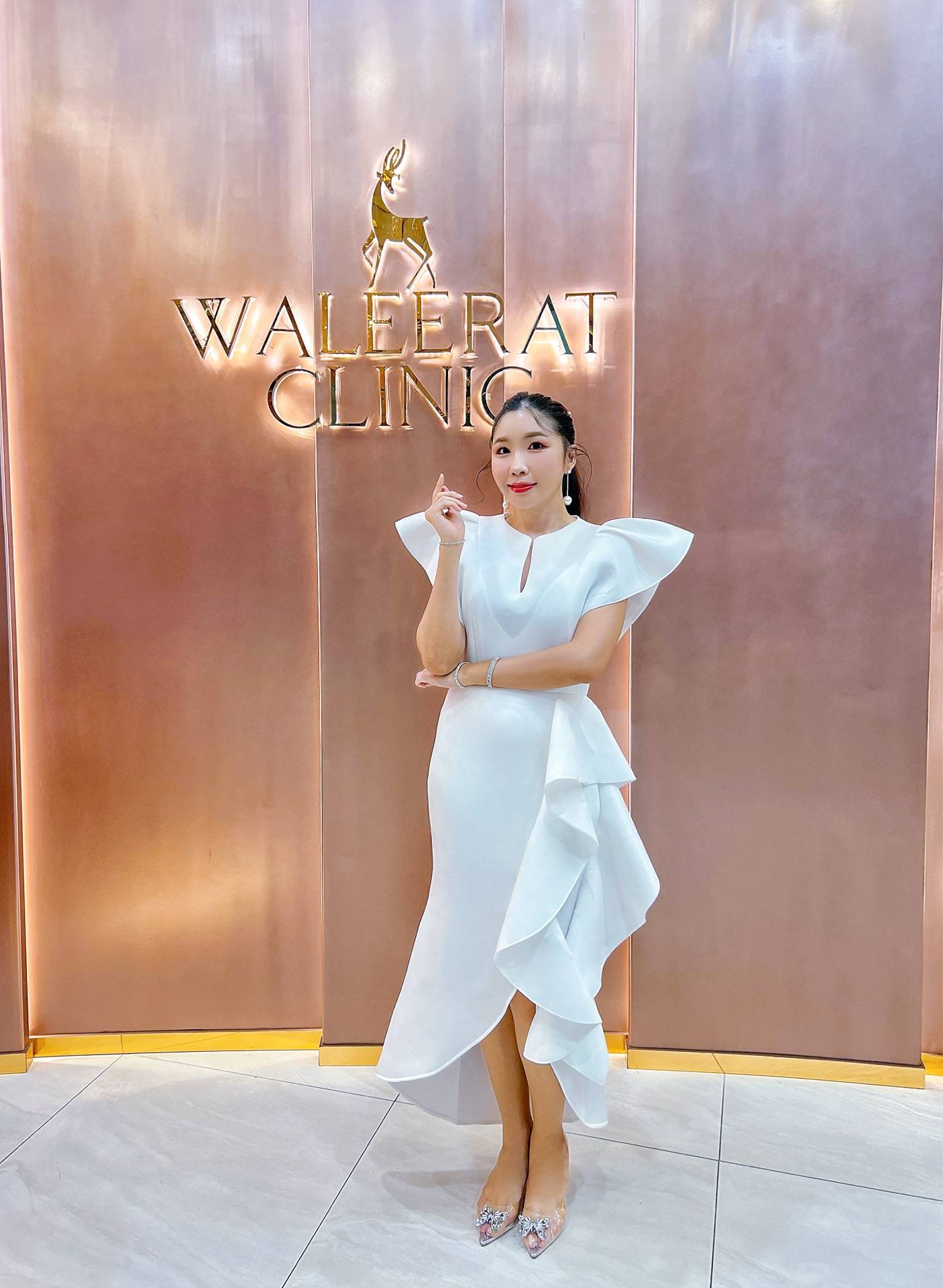 รีวิว Waleerat Clinic สยามสแควร์ - บรรยากาศหรูหรา กลิ่นหอม คุณหมอให้คำแนะนำ พร้อมแก้ไขปัญหาตรง ...