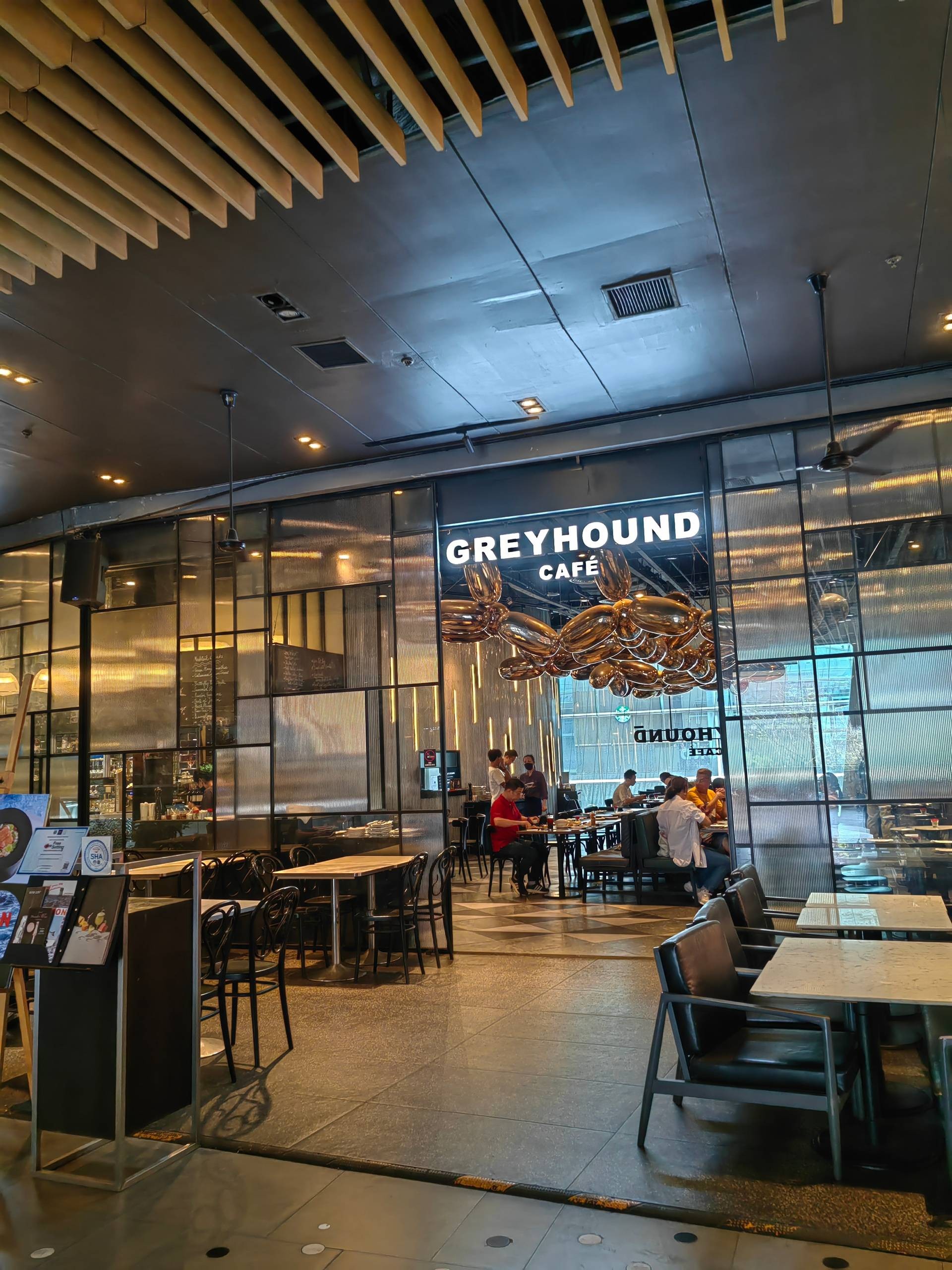 รีวิว Greyhound Café สยามเซ็นเตอร์ - แซลมอนเลิฟเวอร์มารวมกันตรงนี้! 🙌🏻 ️ - Wongnai