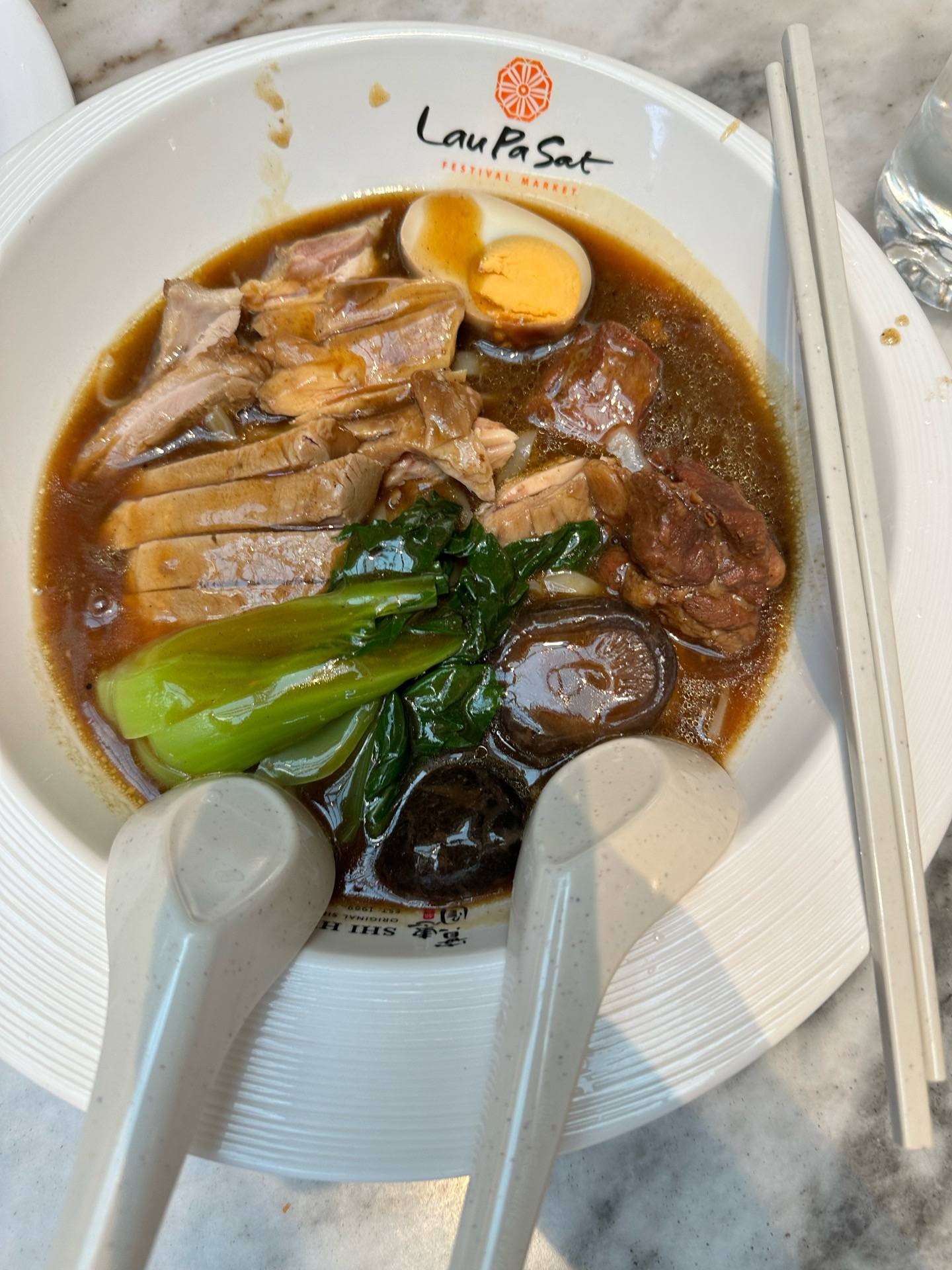 ร้าน Shi Hui Yuan Lau Pa Sat Festival Market | รีวิวร้านอาหาร