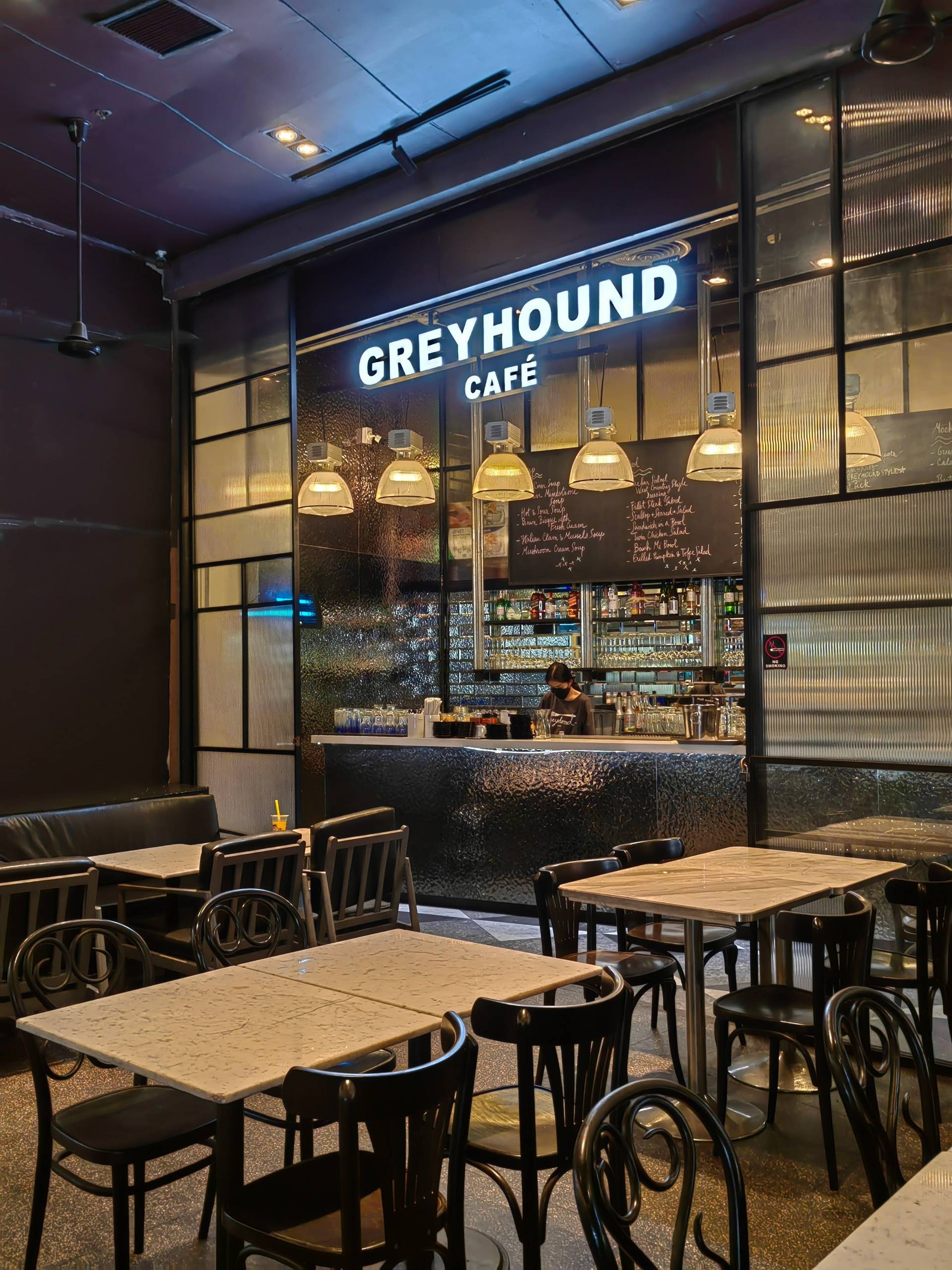 รูป Greyhound Café สยามเซ็นเตอร์