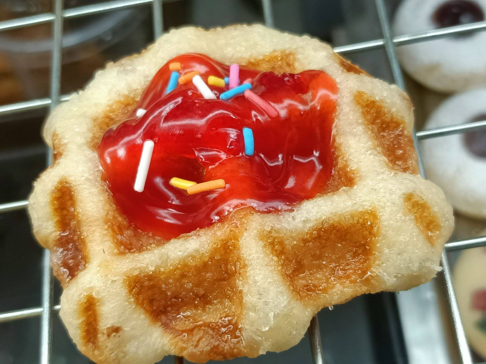 ร้าน Waffle Hug (วอฟเฟิล ฮัก ) By คุณเล็ก ตลาดน้ำคลองลัดมะยม | รีวิว ...