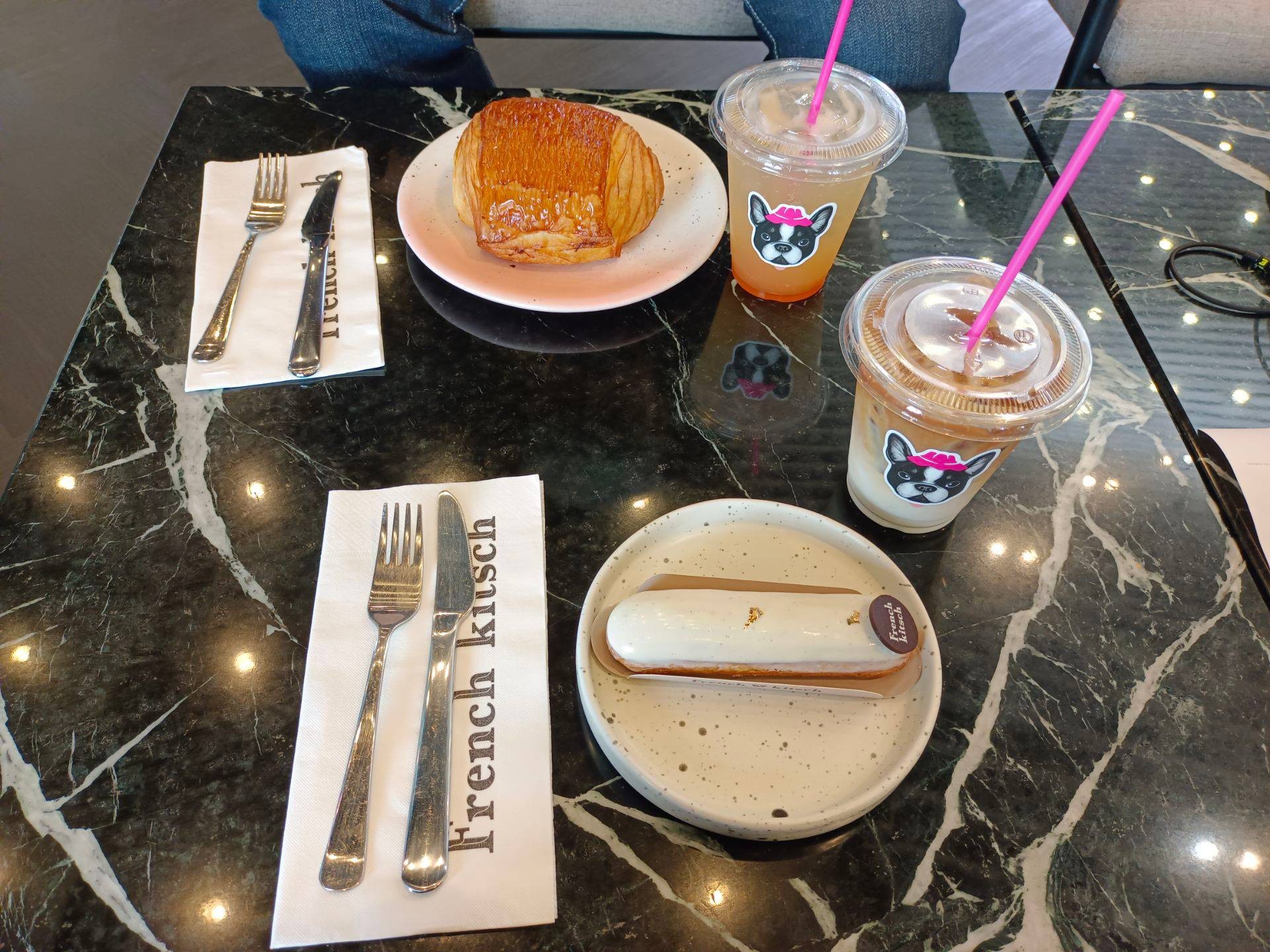 รีวิว French Kitsch Cafe’ Project French Kitsch [Central Korat Store ...