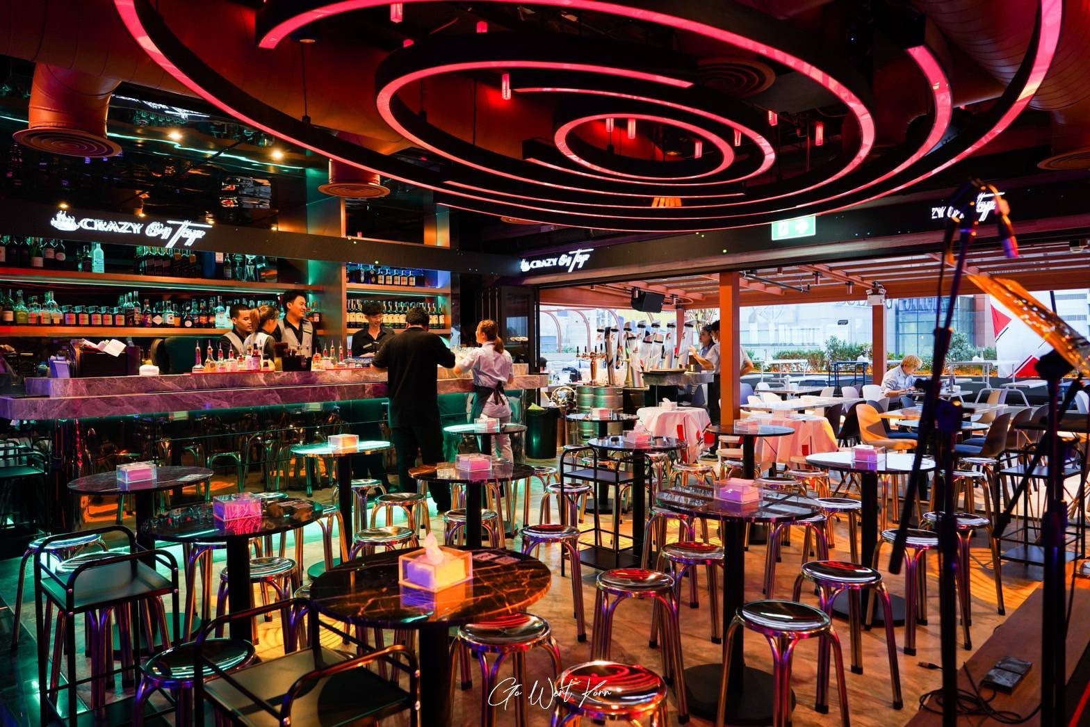 รูป Atmos on top Silom Edge - Wongnai