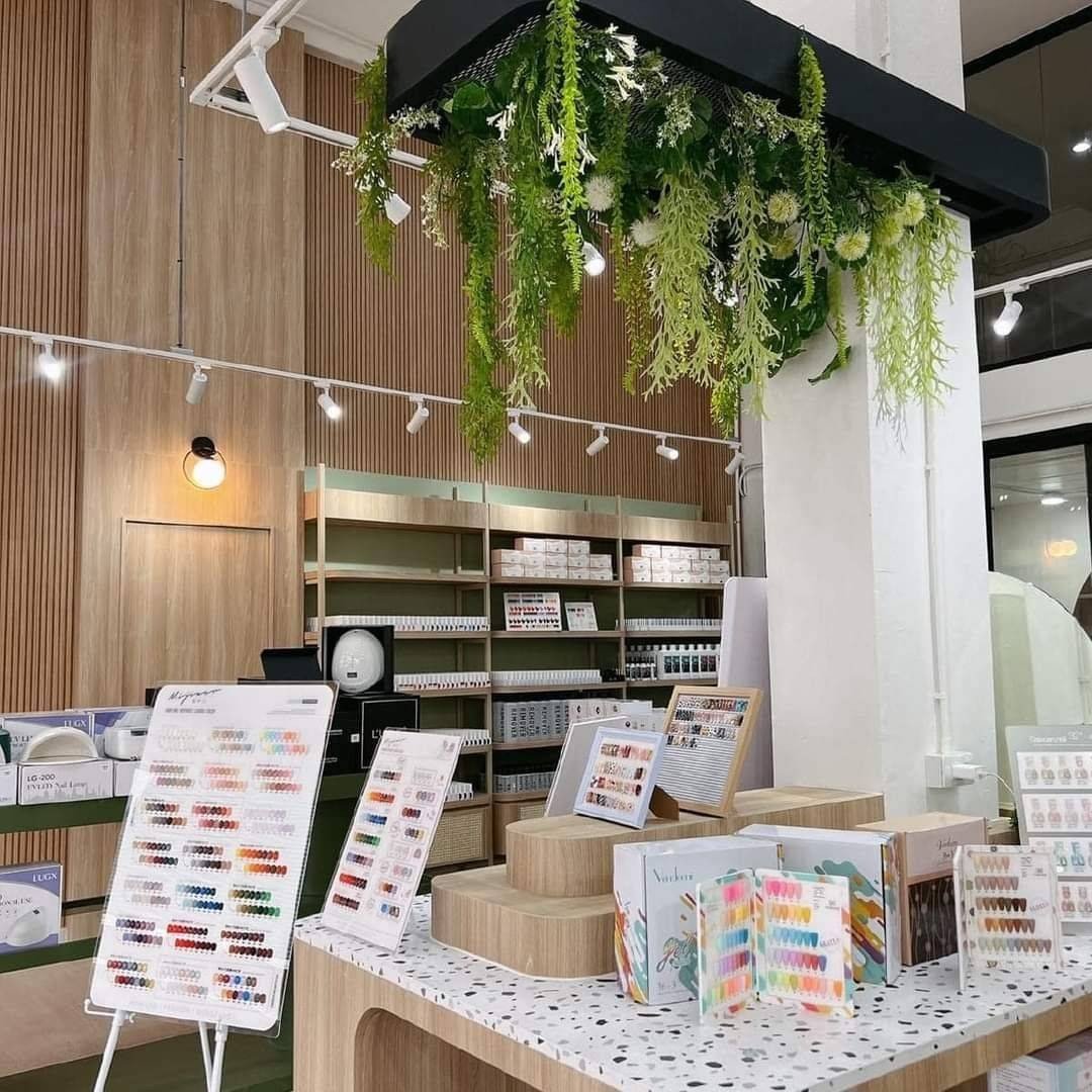 ร้าน The Lofty All Nails - Wongnai