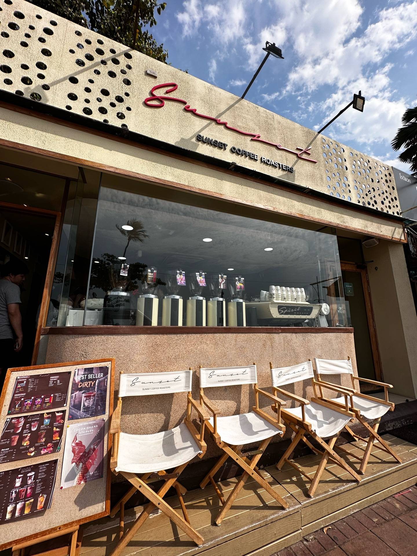 รีวิว Sunset Coffee Roaster @Pattaya Beach Pattaya Beach - Sunset ...