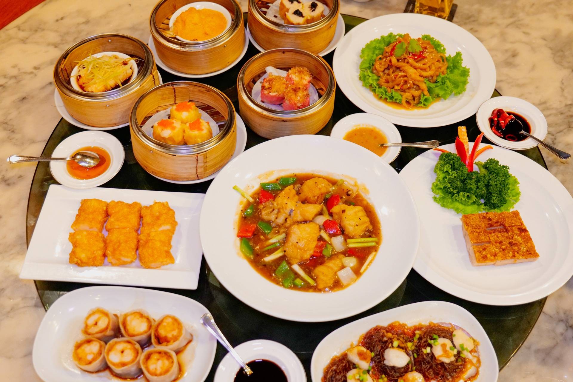 รีวิว Loong Foong สวิสโฮเต็ล กรุงเทพฯ รัชดา - เมนู A la carte จานใหญ่ ...