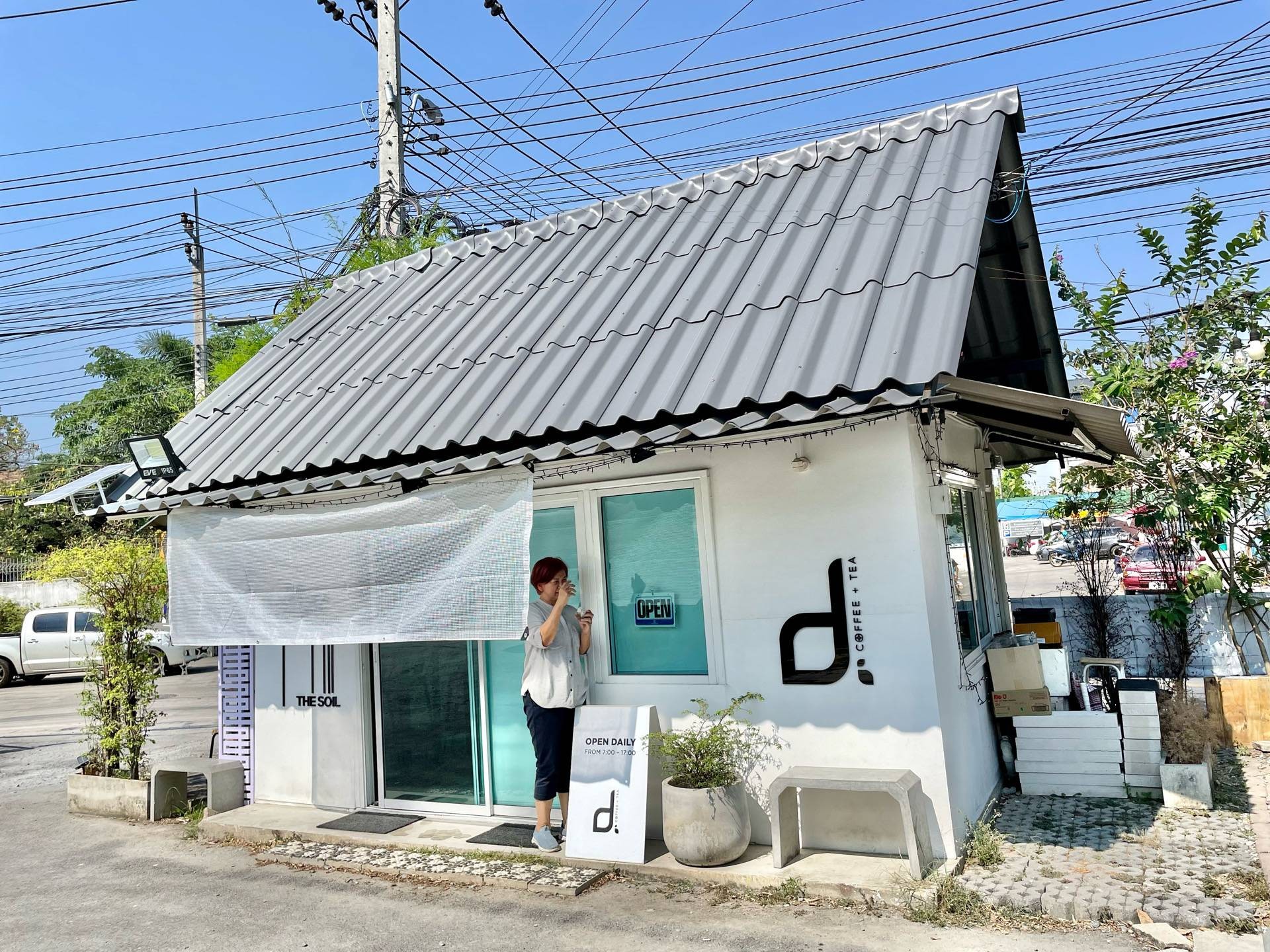 รีวิว d coffee + tea - ☕️ กาแฟหอมดี ร้านกะทัดรัดตกแต่งน่ารัก @D Coffee + Tea จอมทอง