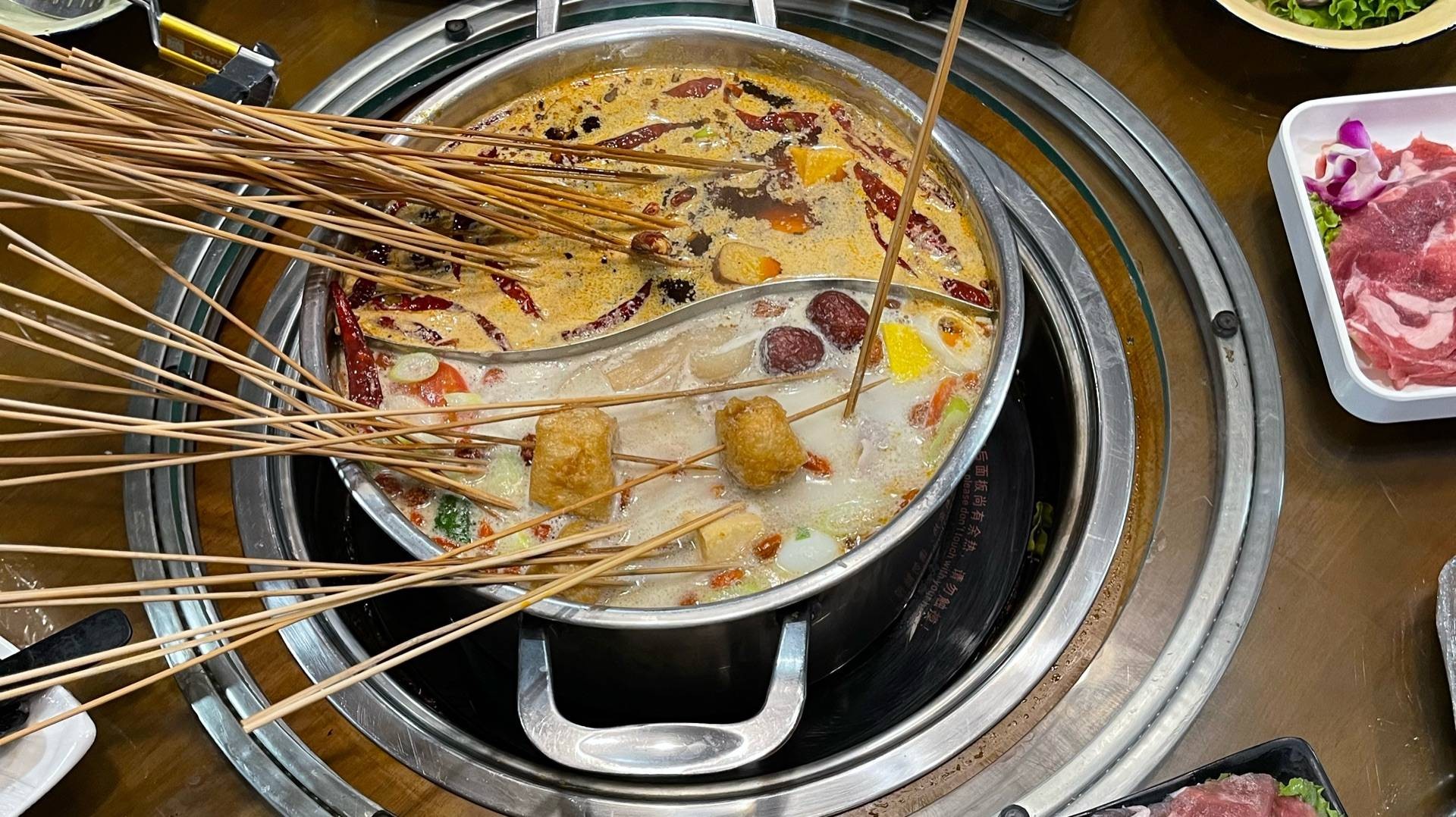 GAOXING MALA hotpot & BBQ สาขาทองหล่อ - สั่งอาหารเดลิเวอรี | Wongnai x ...