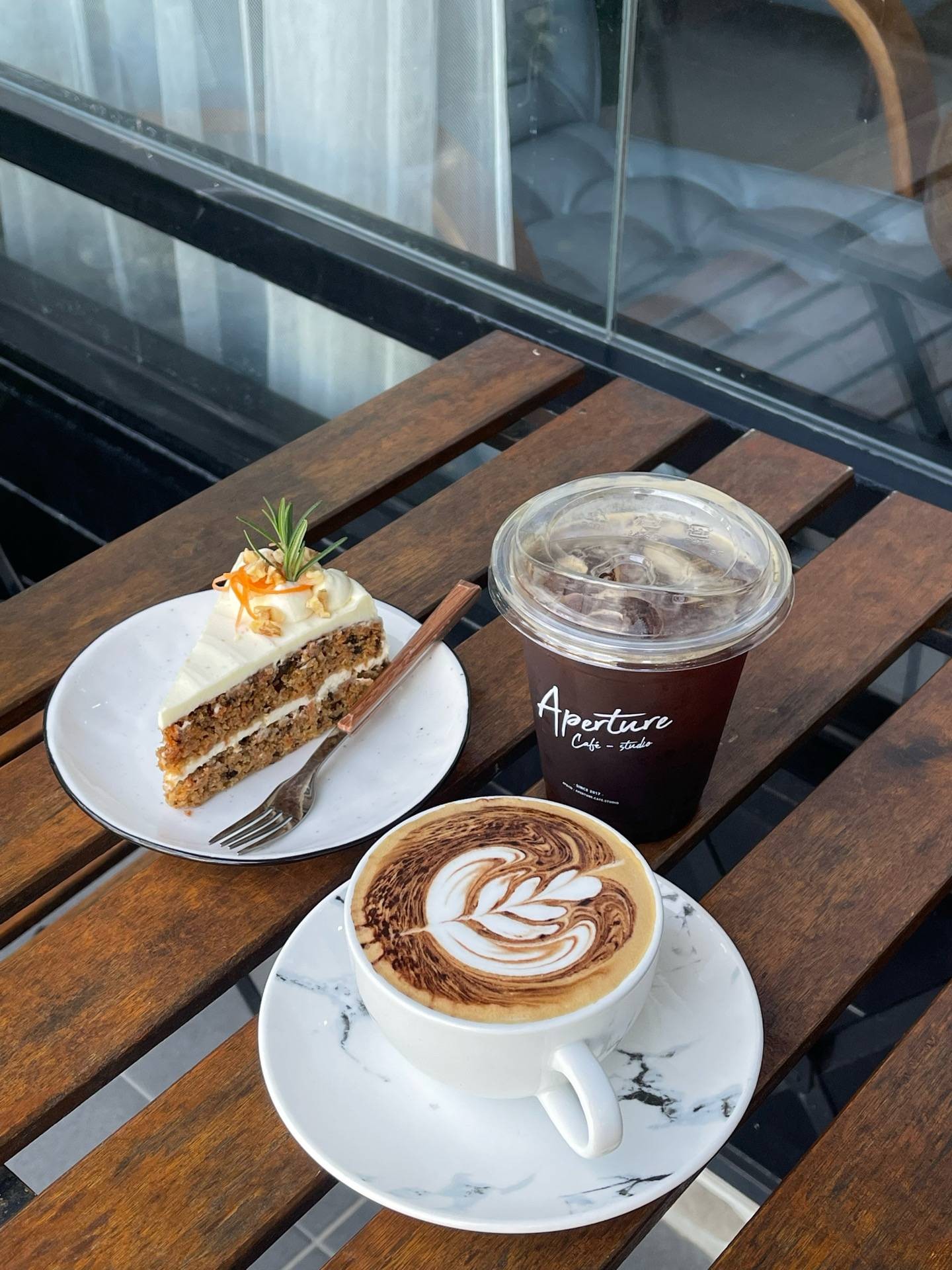 รีวิว Aperture Cafe' & Studio โครงการ Vida Ville ประชาอุทิศ 86 - อร่อย ...