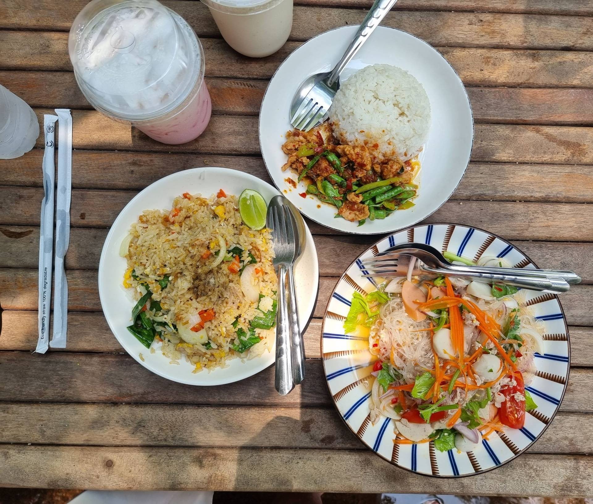รีวิว The Hidden Falls ในสวนลับ - คาเฟ่แบบเท้าจุ่มน้ำ เหมาะกับแนว ...