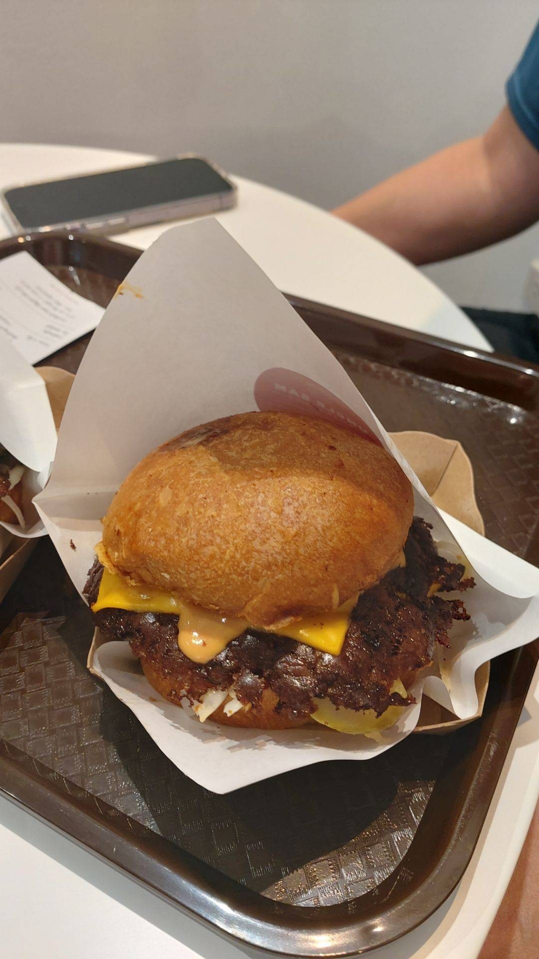 รีวิว Smizzle Burger สาขา Central Embassy Central Embassy - มาชิมแล้วจ ...