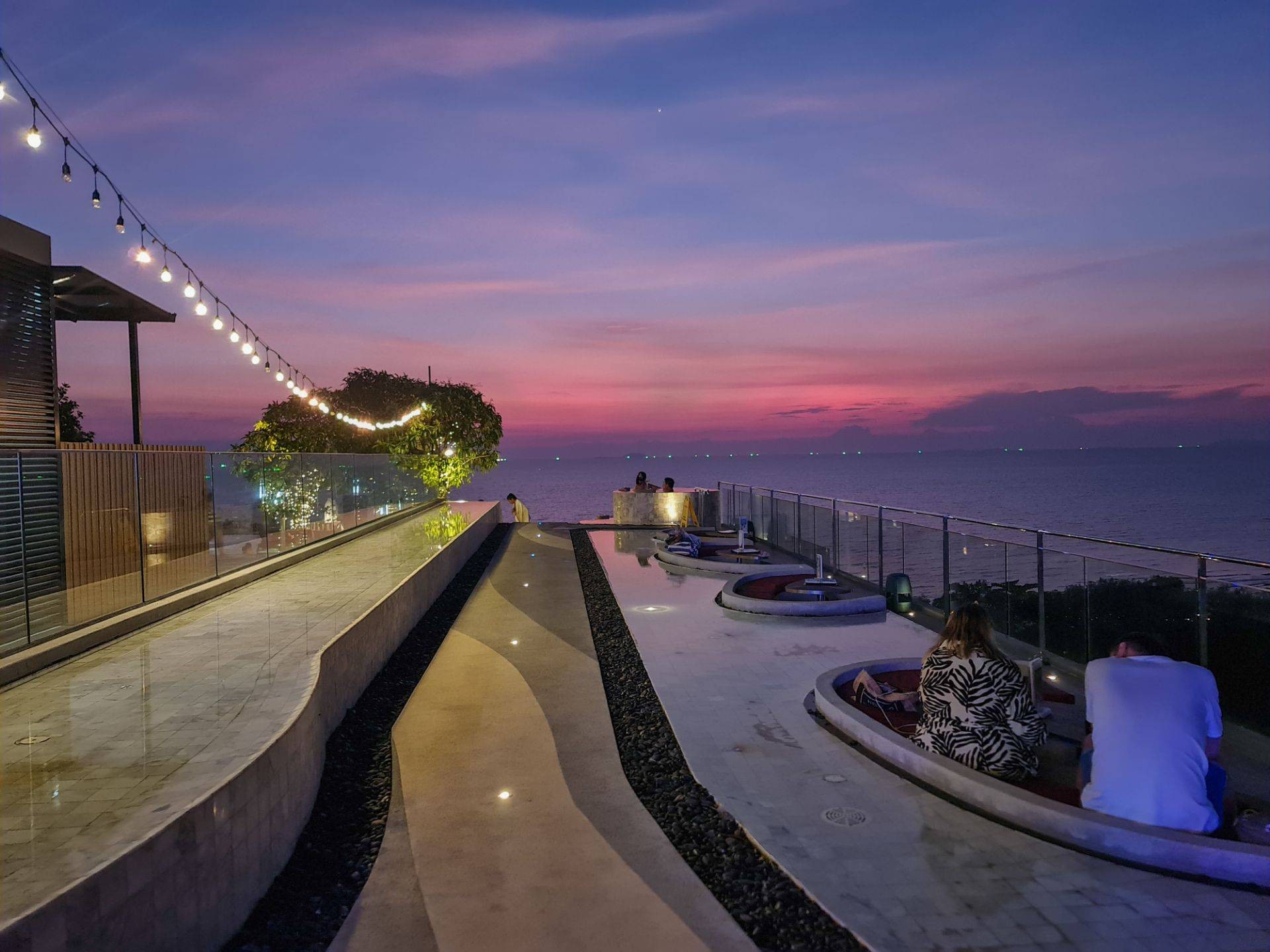 รูป The Rocks Cafe