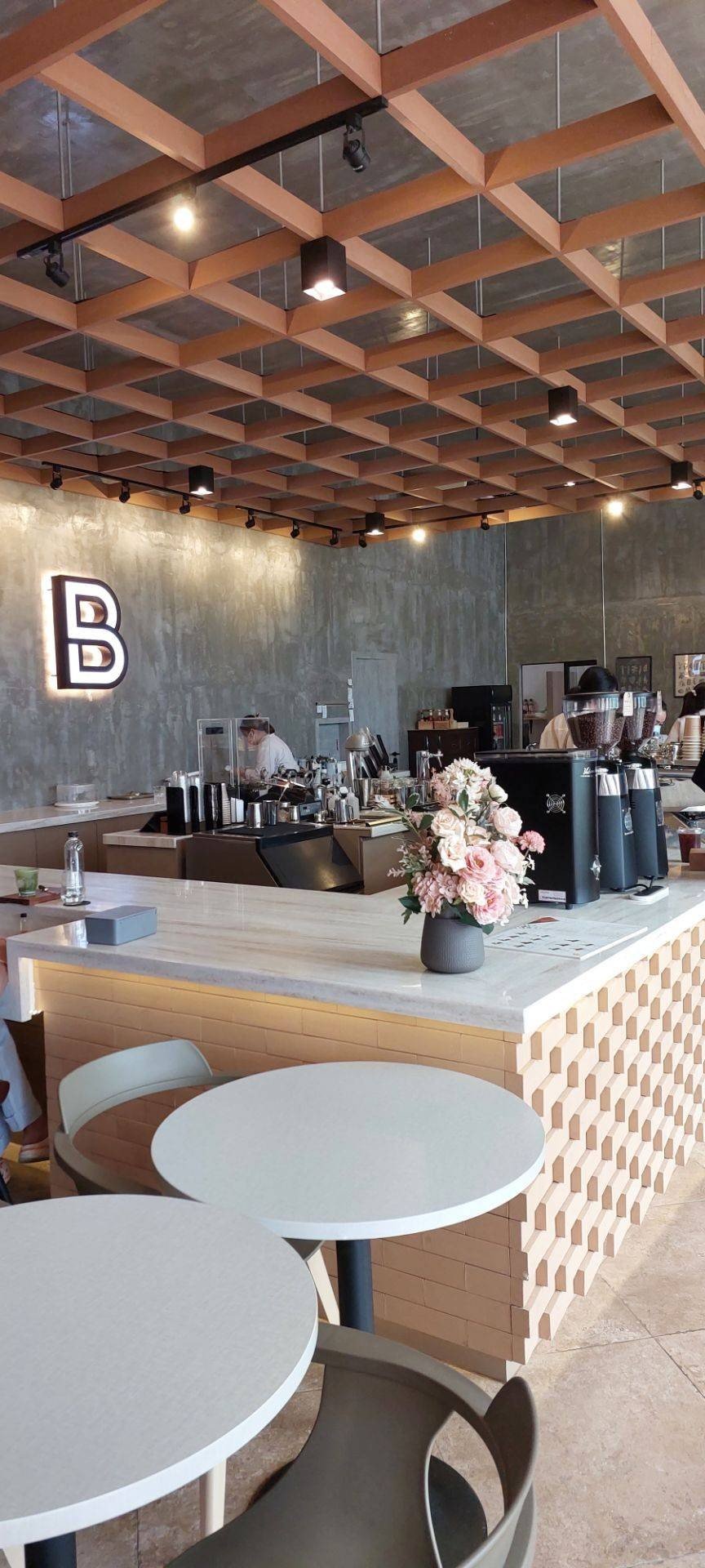 รีวิว BROWN Brew & Bistro - อร่อยถูกปากทุกอย่าง ทั้งอาหาร ขนม เครื่องดื่ม