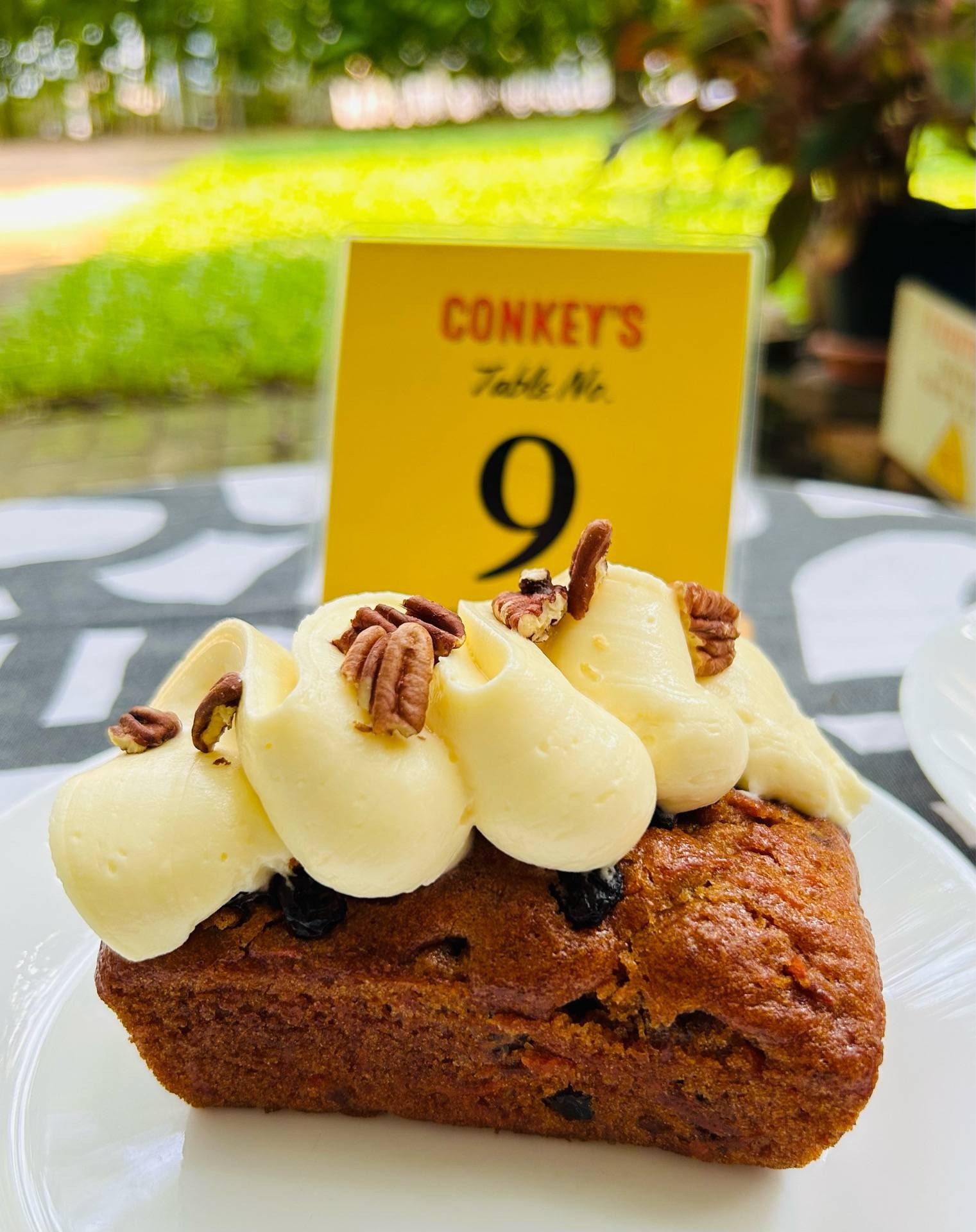 รีวิว Conkey's Bakery สาขา เอกมัย 22 - มาลอง Carrot Creamcheese Cake ...